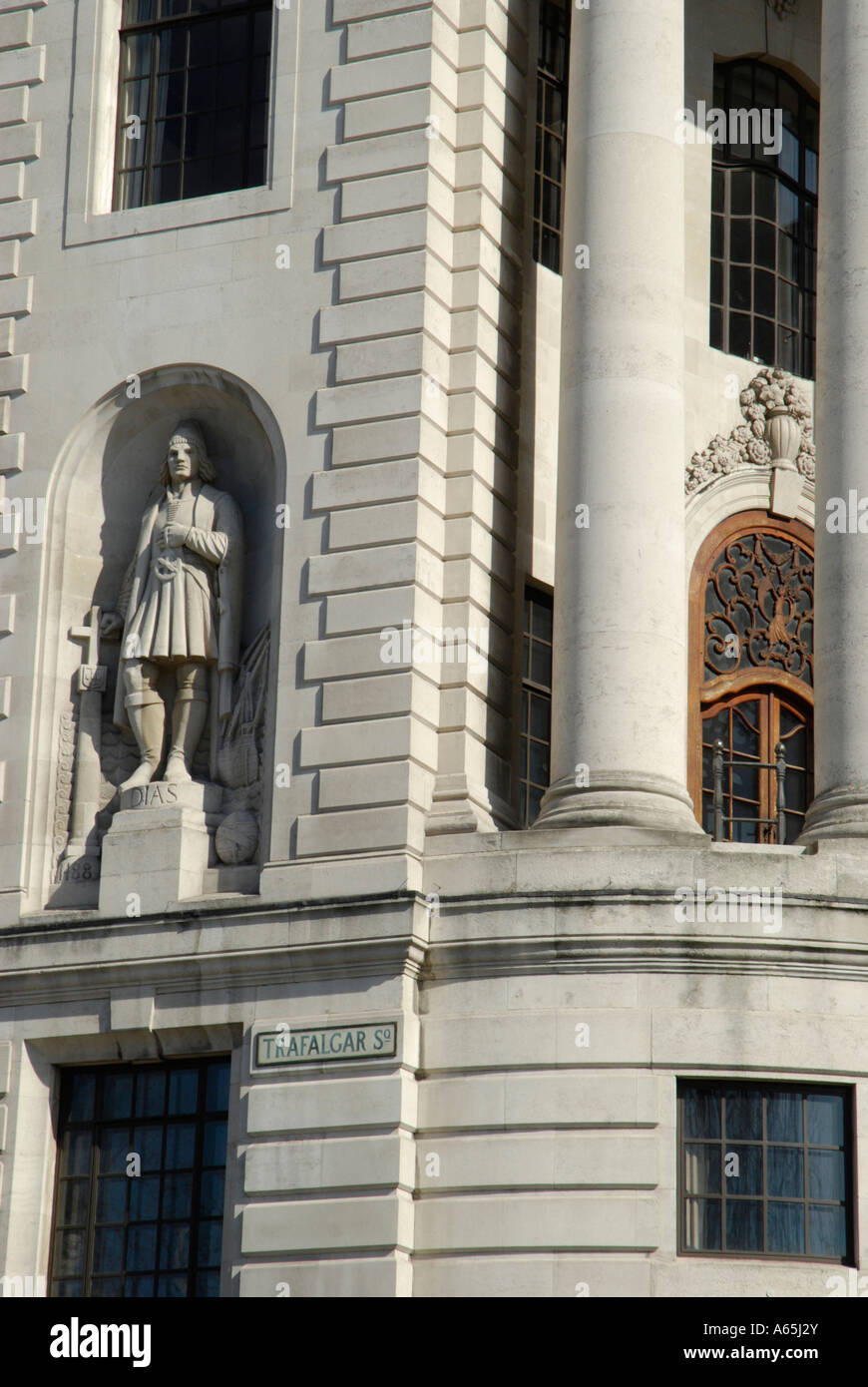 architecture and street sign in Trafalgar Square London England Stock ...