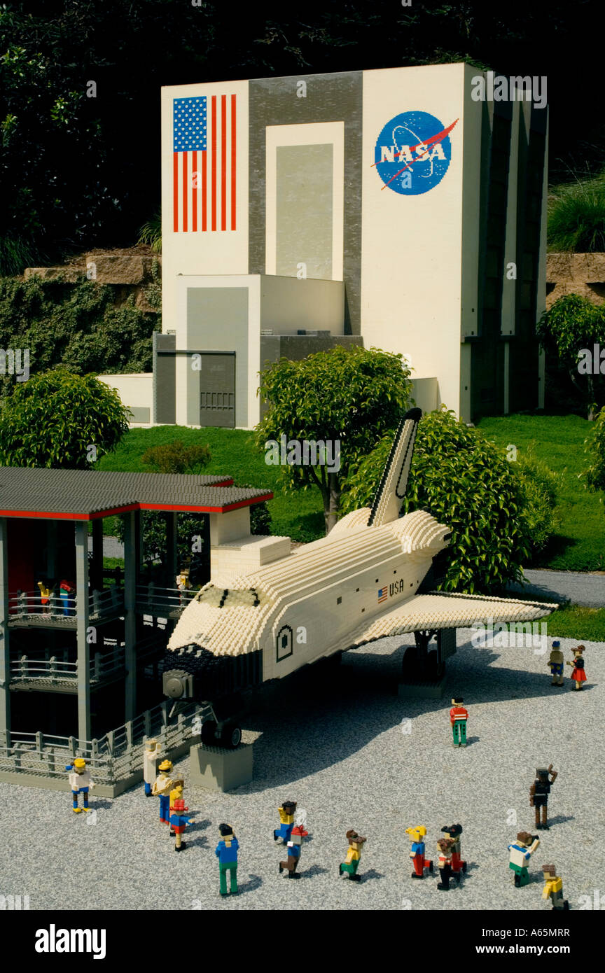 Lego Miniature Model of NASA Space Shuttle LegoLand tourist amusement ...