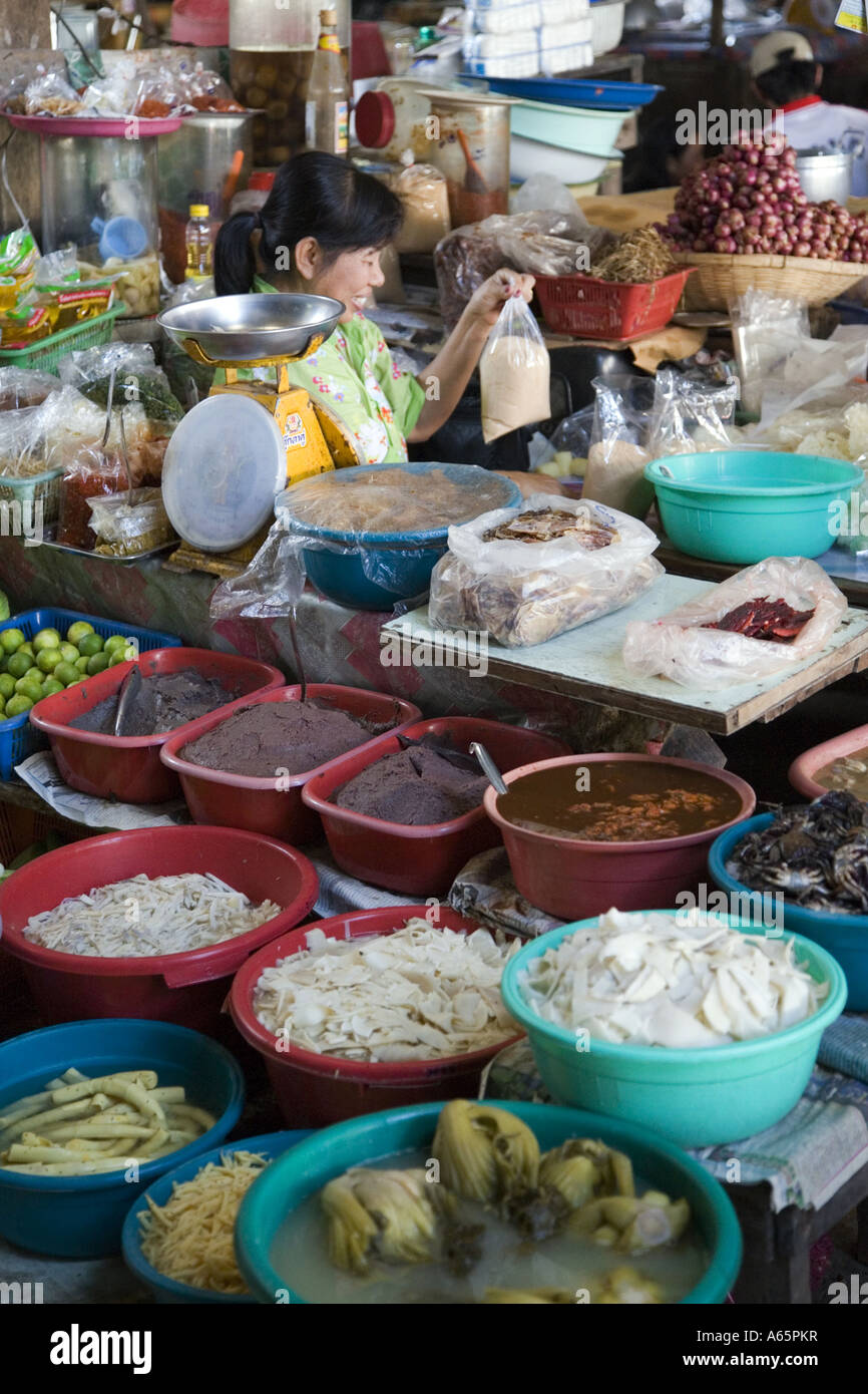 Fruit and vegetable stand at a marketplace in Thailand Stock Photo - Alamy