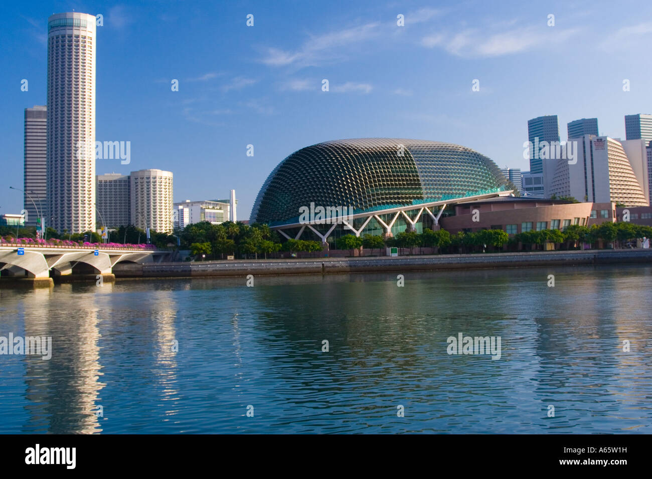 Esplanade by singapore river hi-res stock photography and images - Alamy