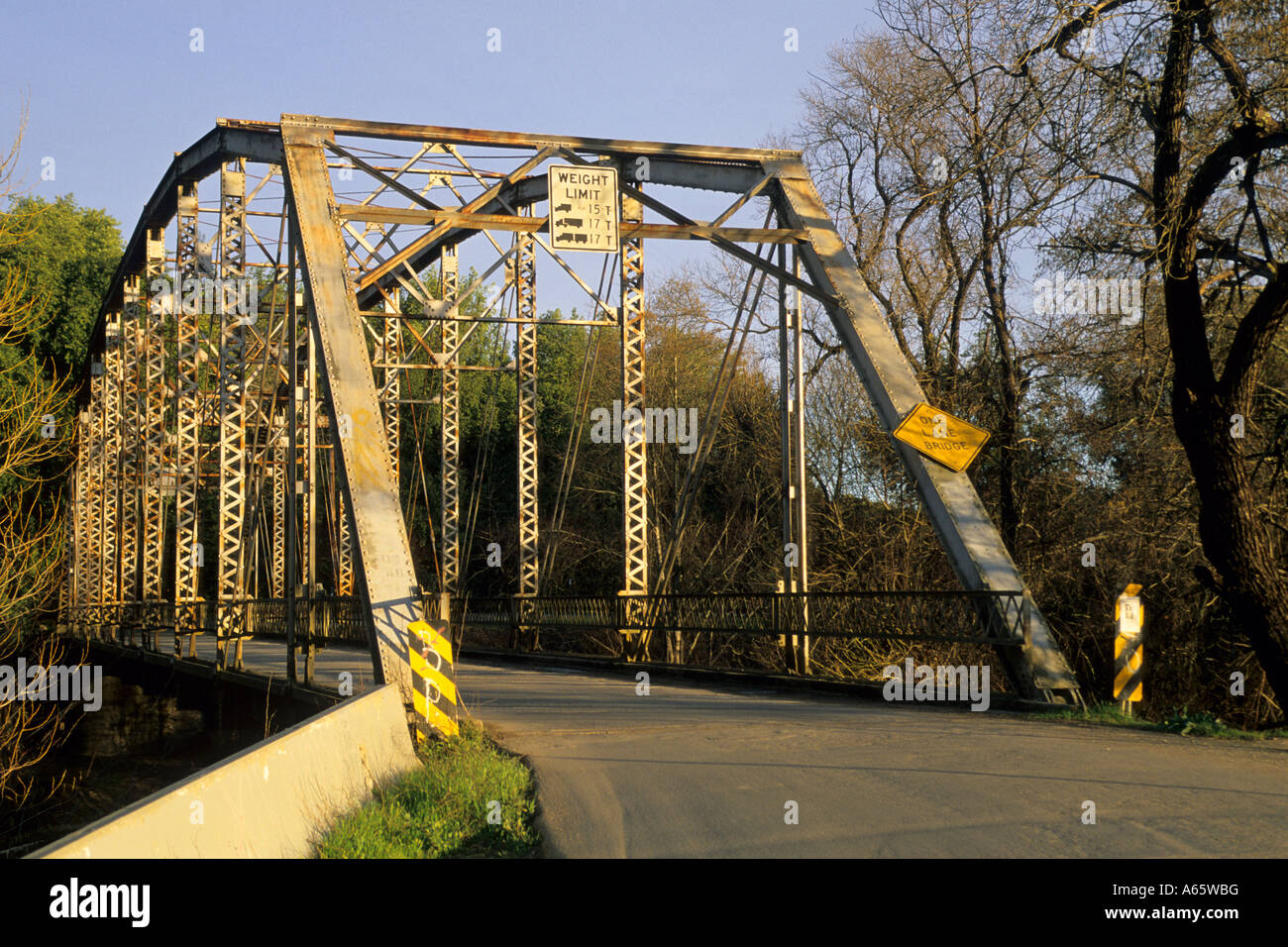 Narrow bridge ahead road sign hi-res stock photography and images - Alamy