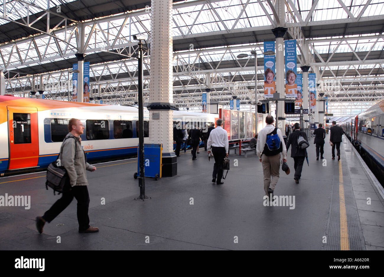 Waterloo mainline railway station platform London Stock Photo - Alamy