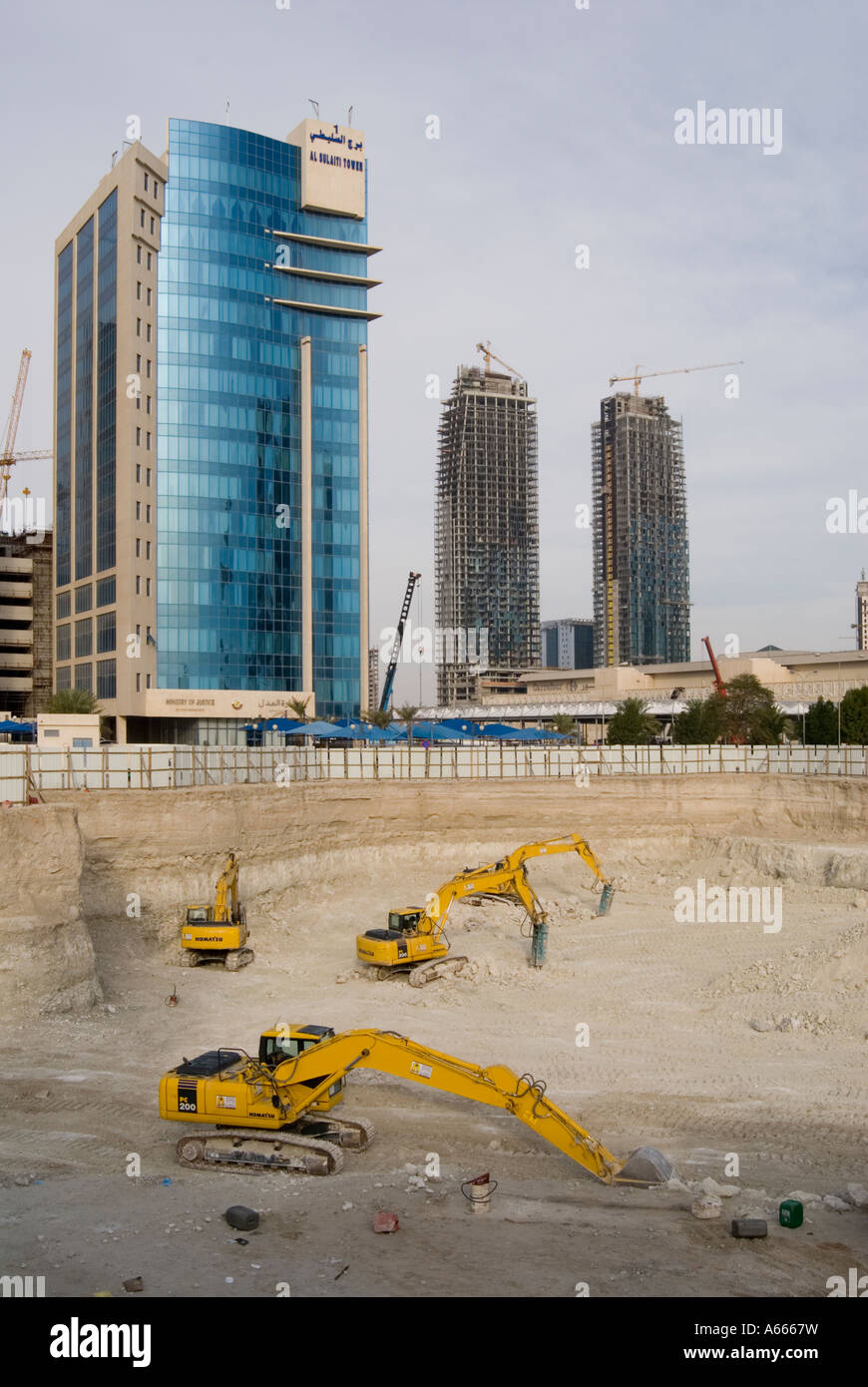 Qatar development hi-res stock photography and images - Alamy
