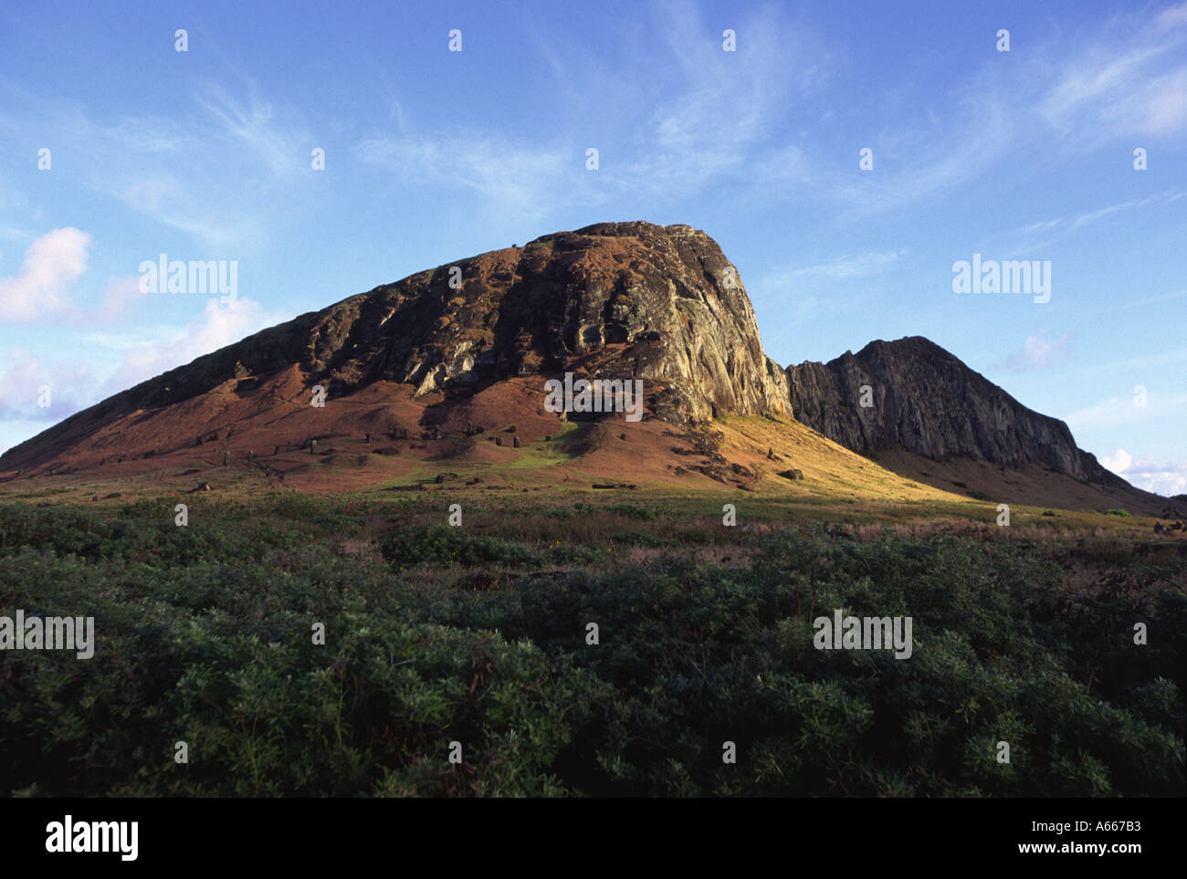 Rano Raraku Moai statue quarry Easter Island Chile Stock Photo - Alamy