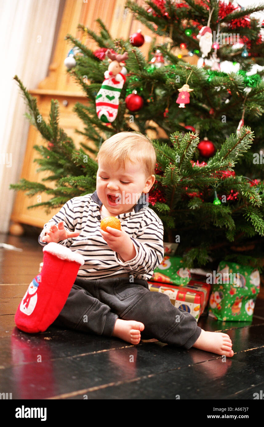 Children stocking hi-res stock photography and images - Alamy