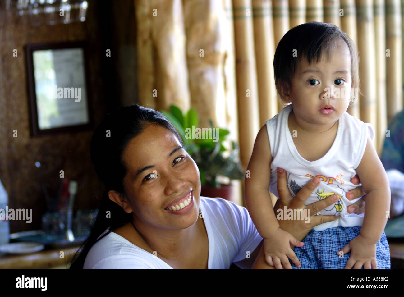 Philippine mother and baby hi-res stock photography and images - Alamy