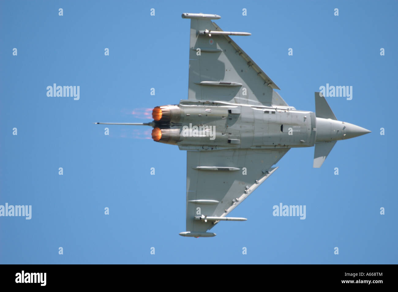 Mach loop eurofighter typhoon hi-res stock photography and images - Alamy