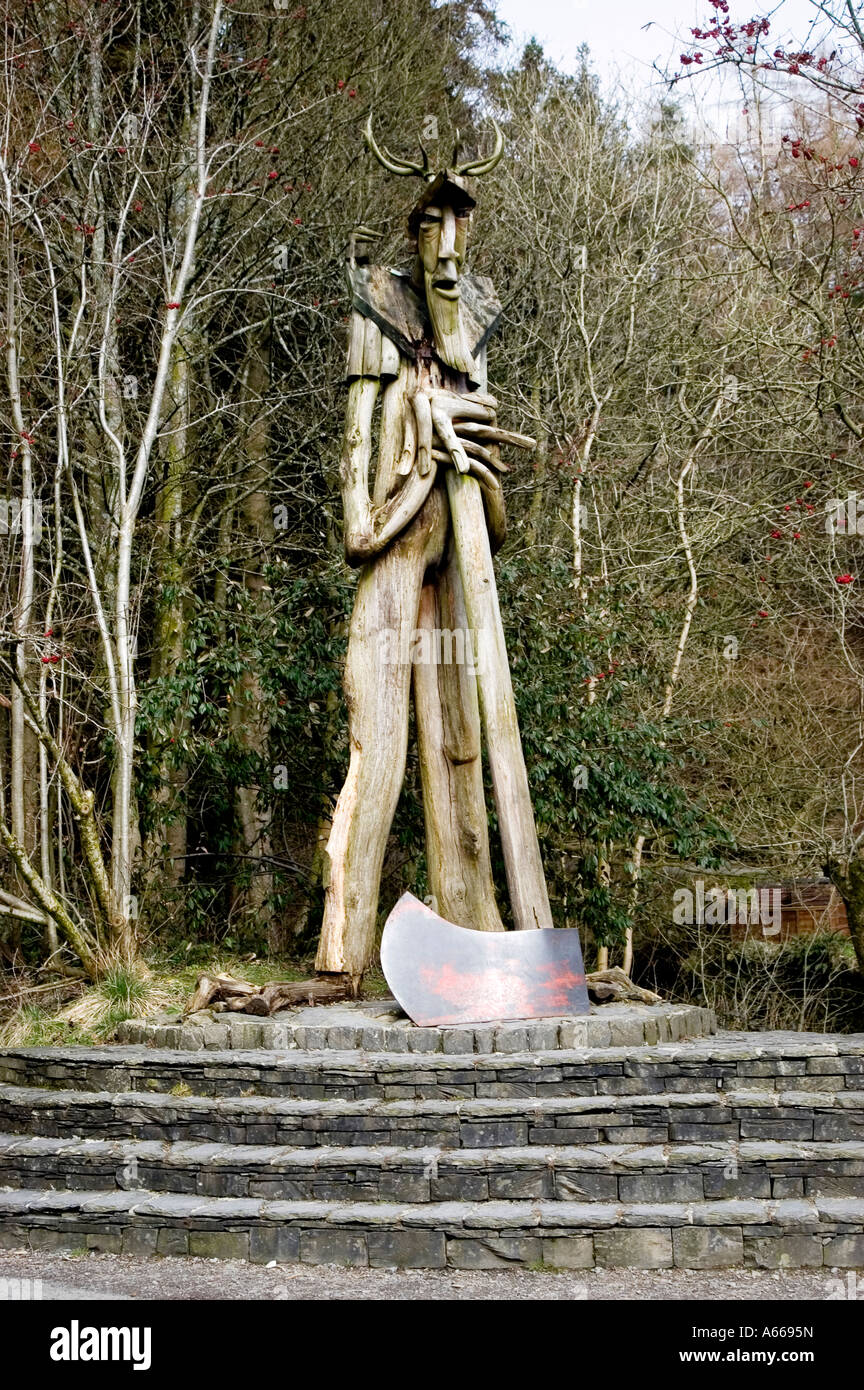 Woodman statue hi-res stock photography and images - Alamy