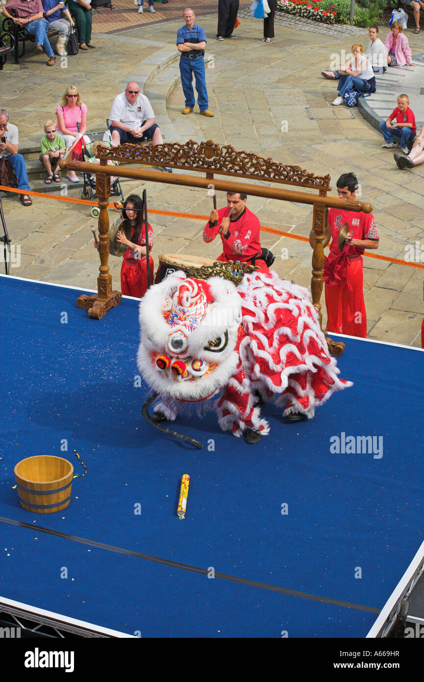 Snake dance hi-res stock photography and images - Alamy