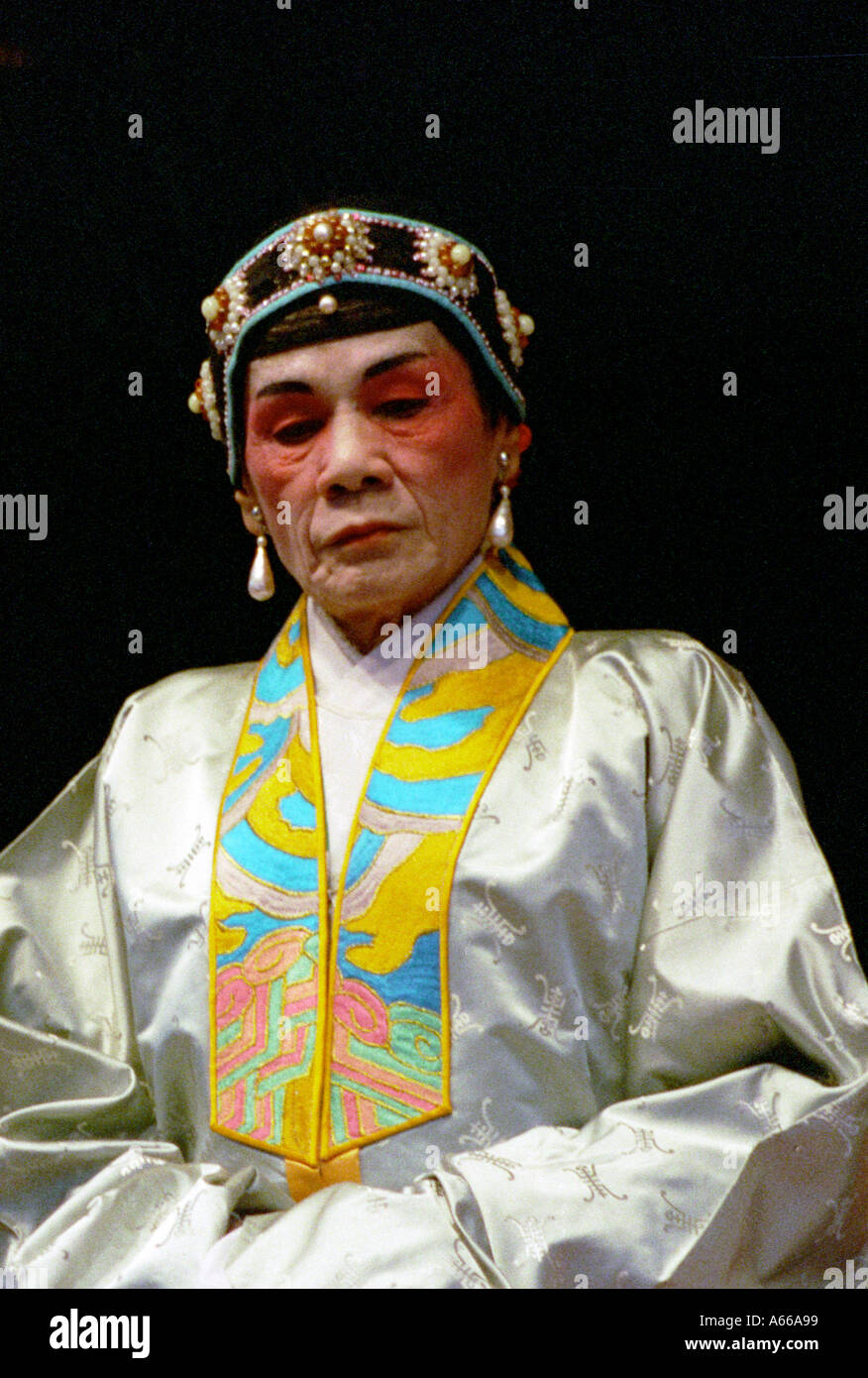 Cantonese opera performer in Hong Kong Stock Photo - Alamy