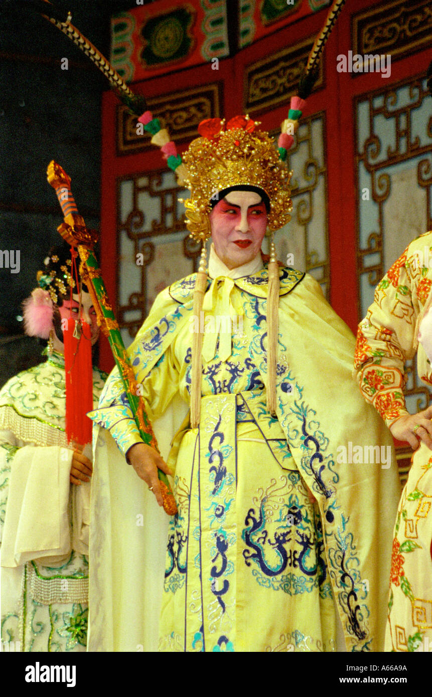 Cantonese opera performers in Hong Kong Stock Photo - Alamy