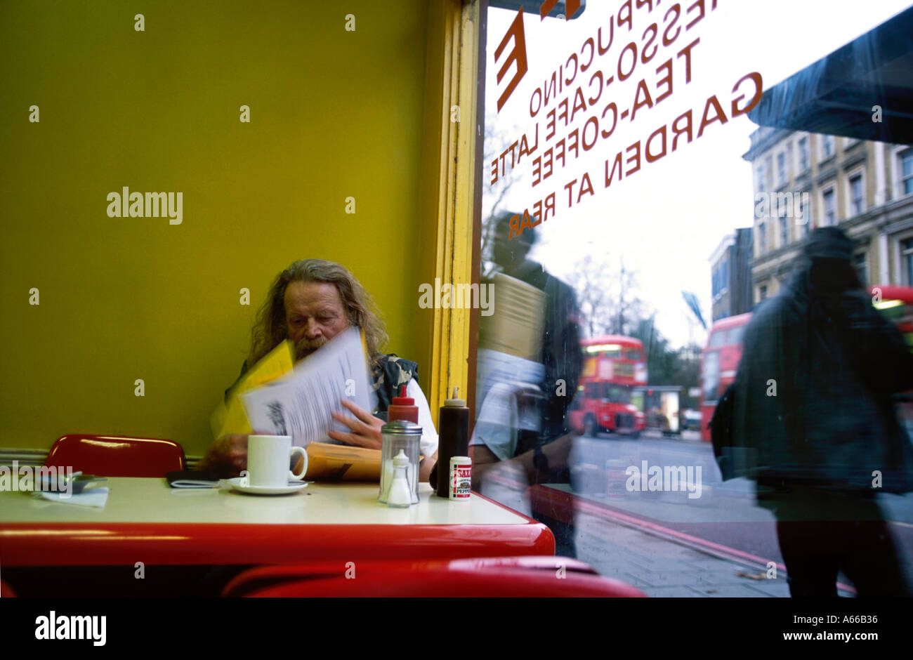 Camberwell cafe hi-res stock photography and images - Alamy