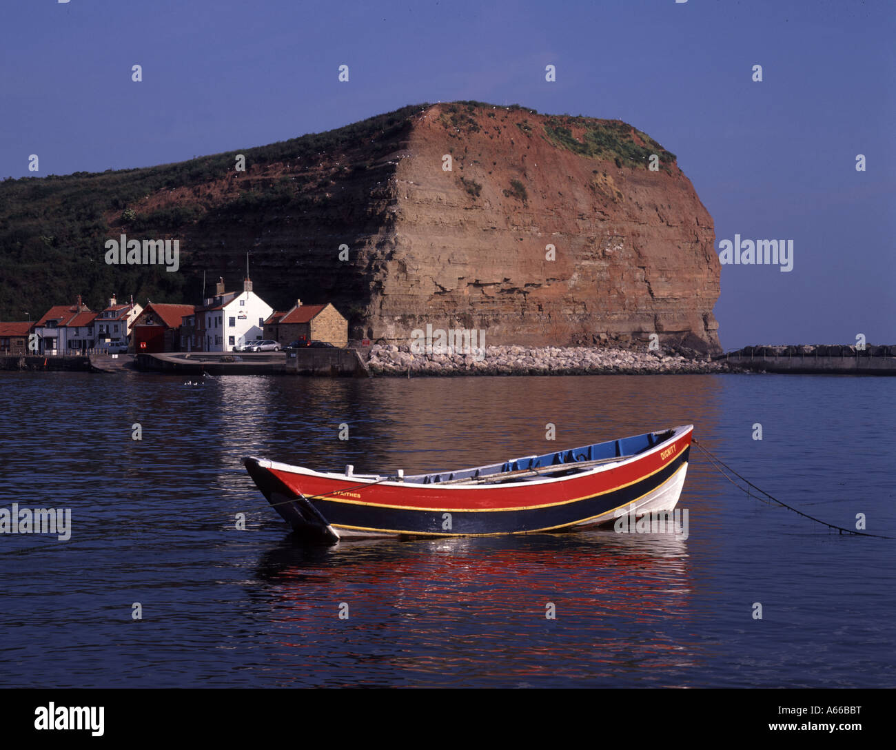 Traditional yorkshire fishing coble hi-res stock photography and images ...
