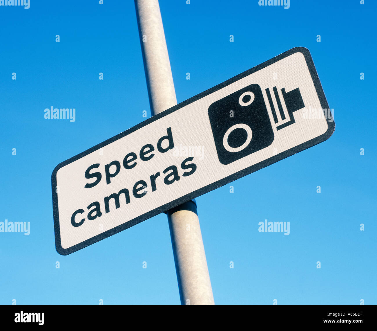 Speed Camera Warning Sign High Resolution Stock Photography and Images ...