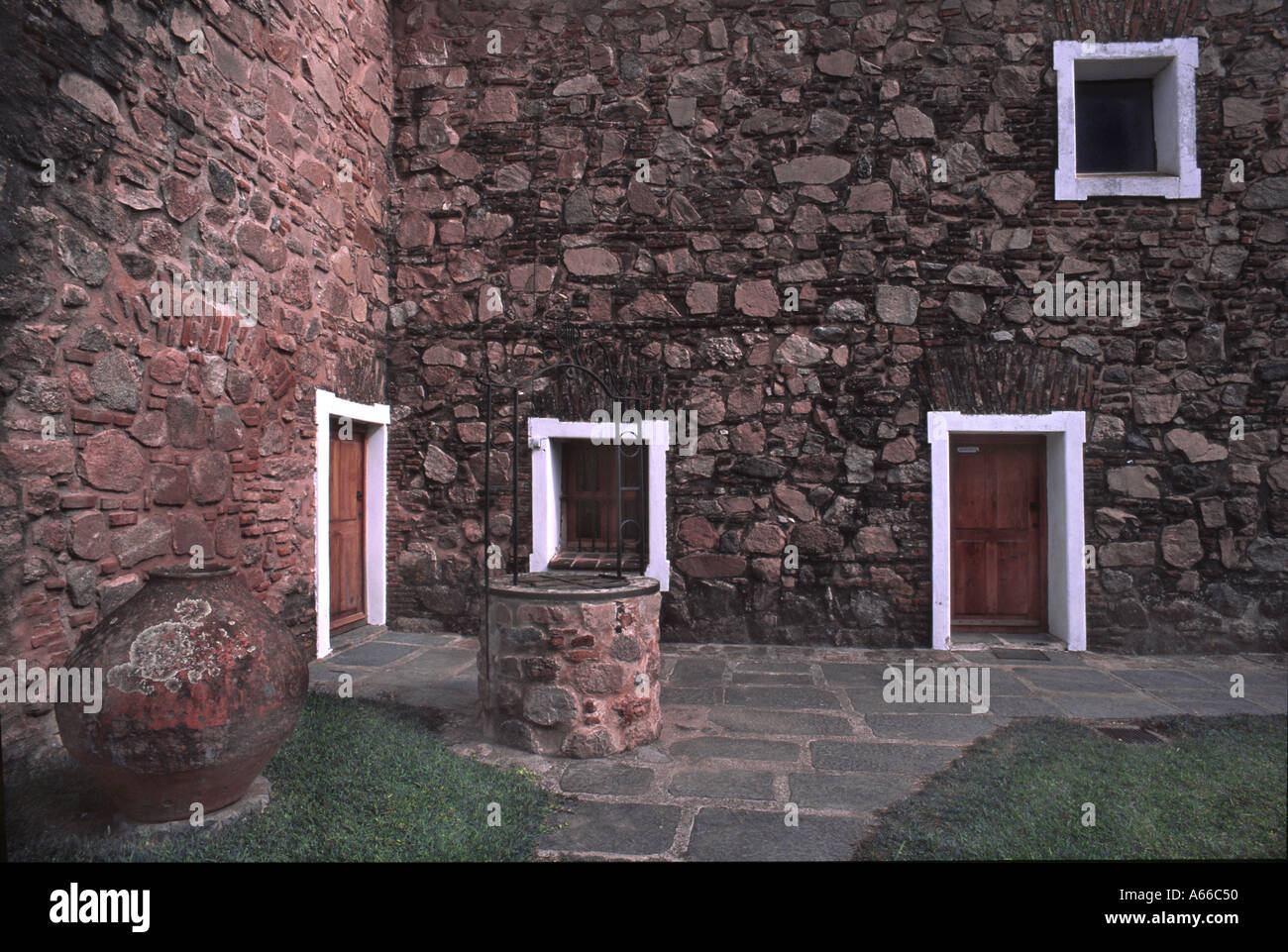 1600s building hi-res stock photography and images - Alamy