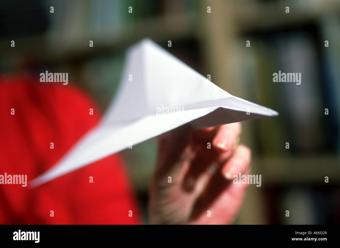 Paper aeroplane hi-res stock photography and images - Alamy
