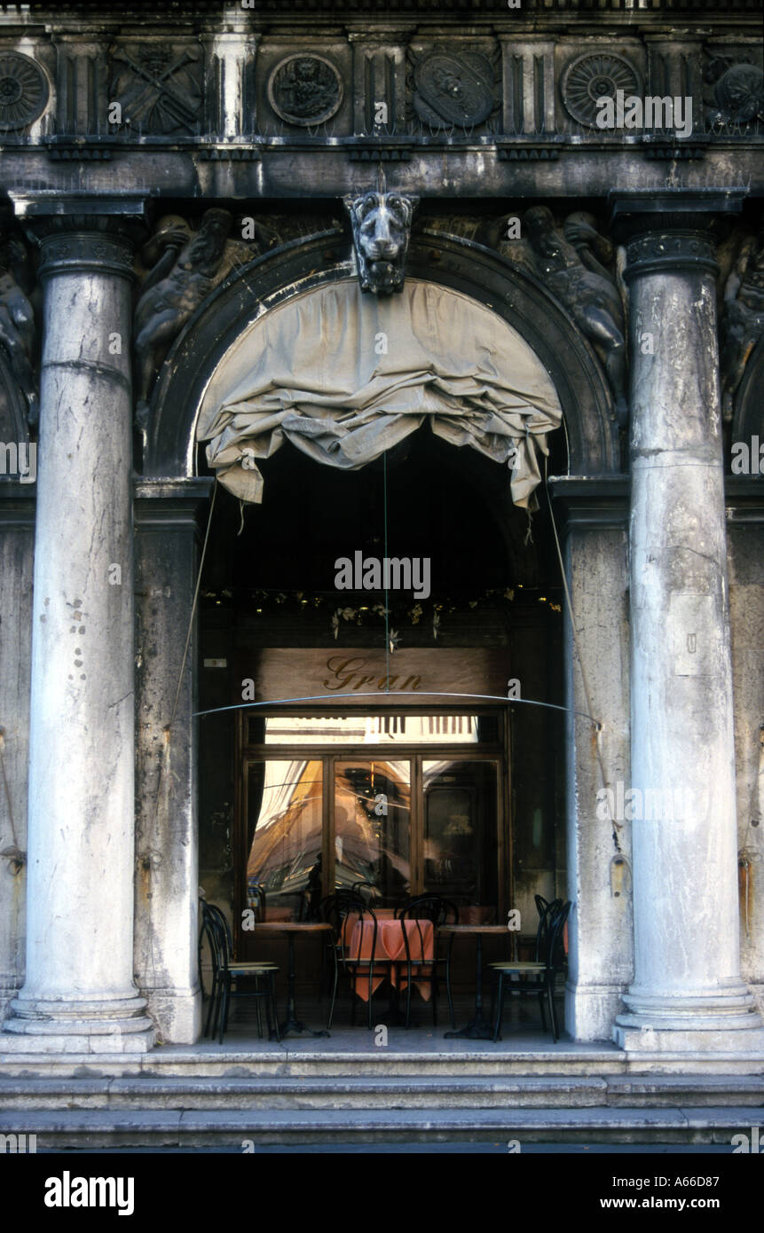 Gran Caffe Quadri Piazza San Marco Venice Stock Photo - Alamy
