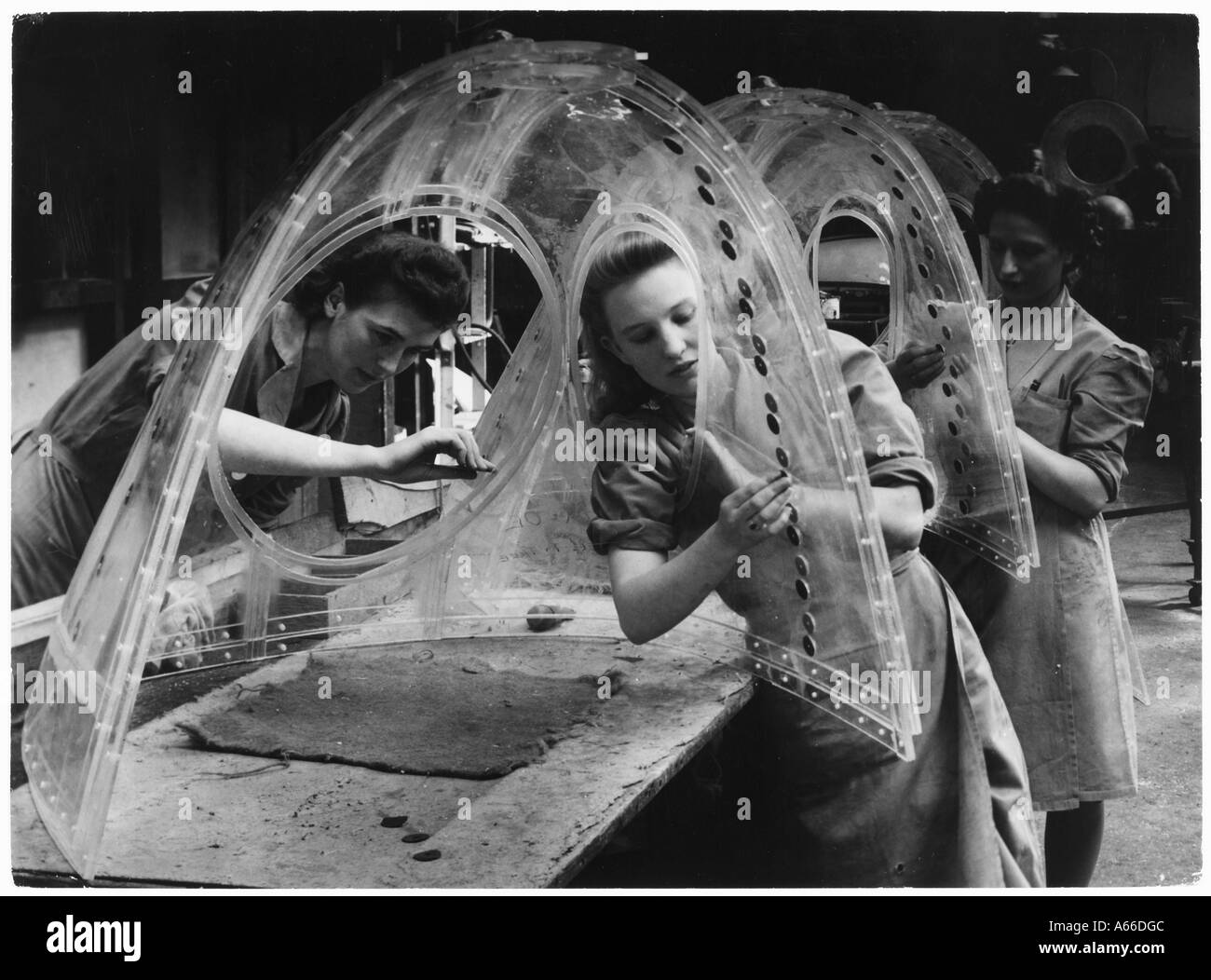 Aircraft assembly hi-res stock photography and images - Alamy