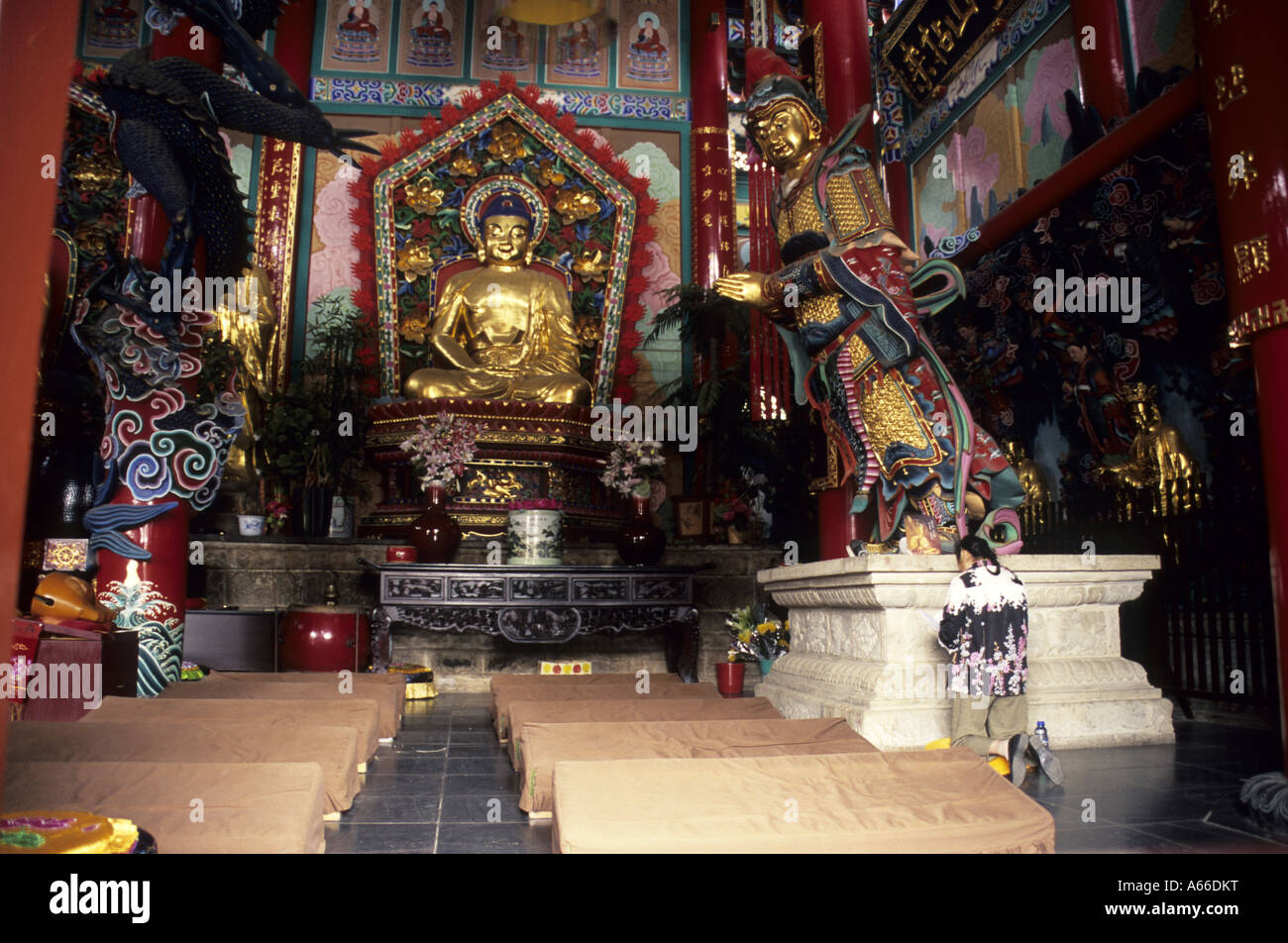 Main Hall of the Yuantong temple. Kunming. Yunnan. China Stock Photo ...