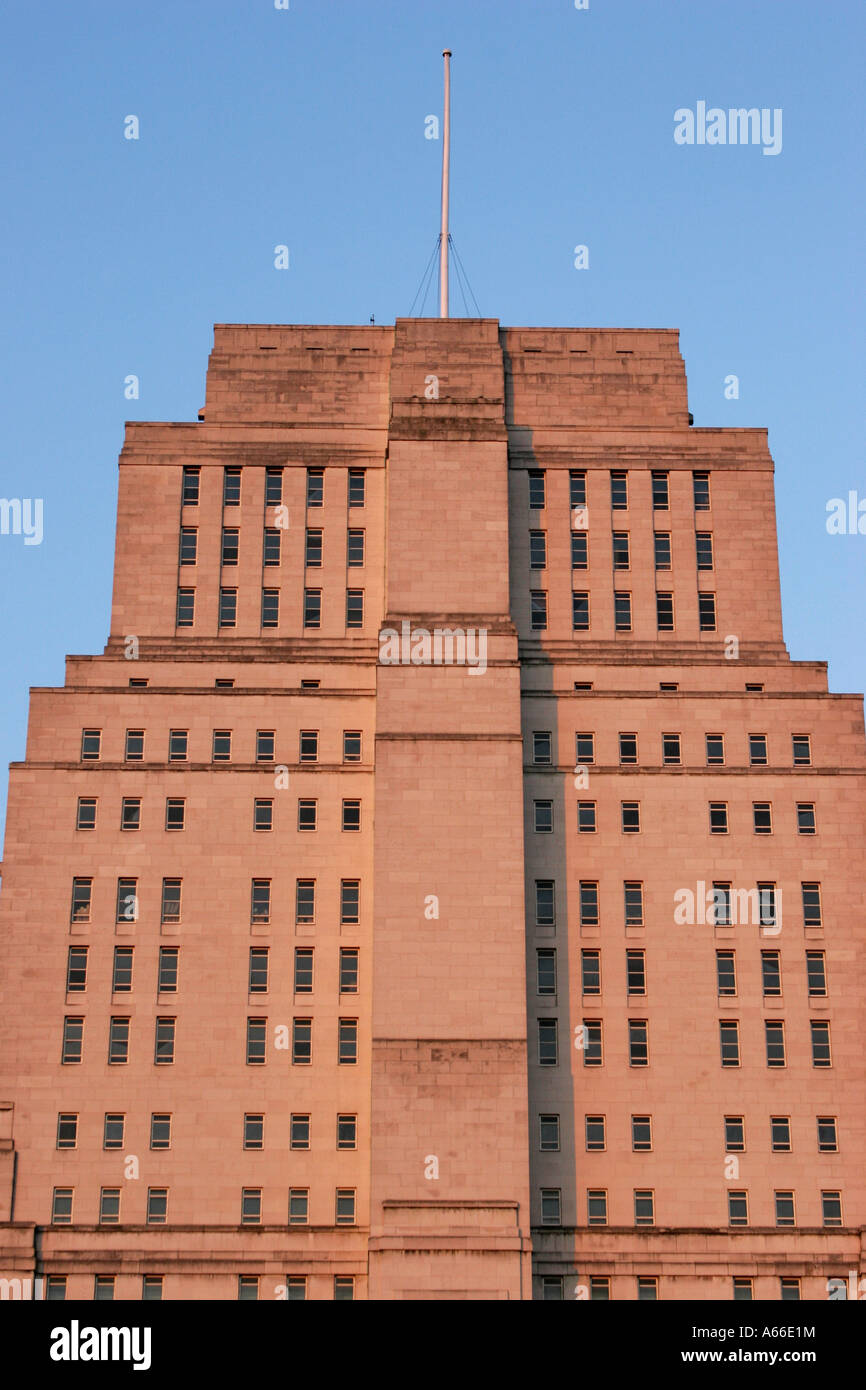 University of london in malet street hi-res stock photography and ...