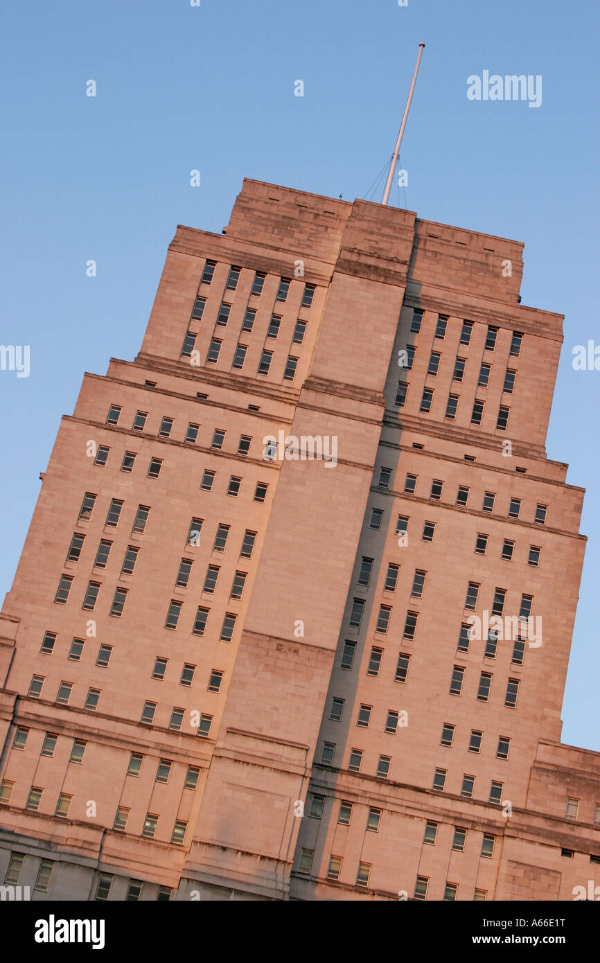 The Senate House of the University of London on Malet Street in central ...