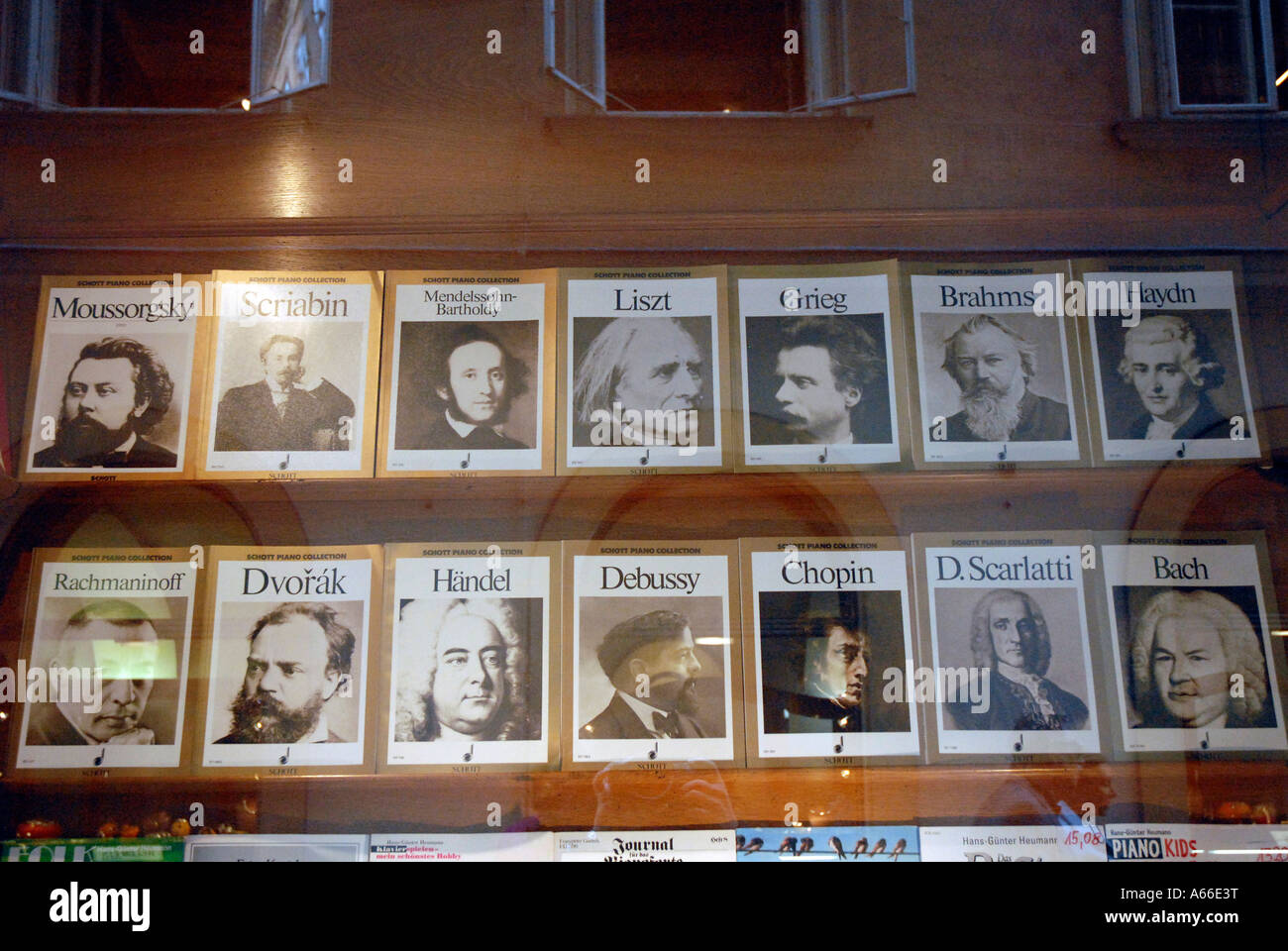 Famous composers hi-res stock photography and images - Alamy