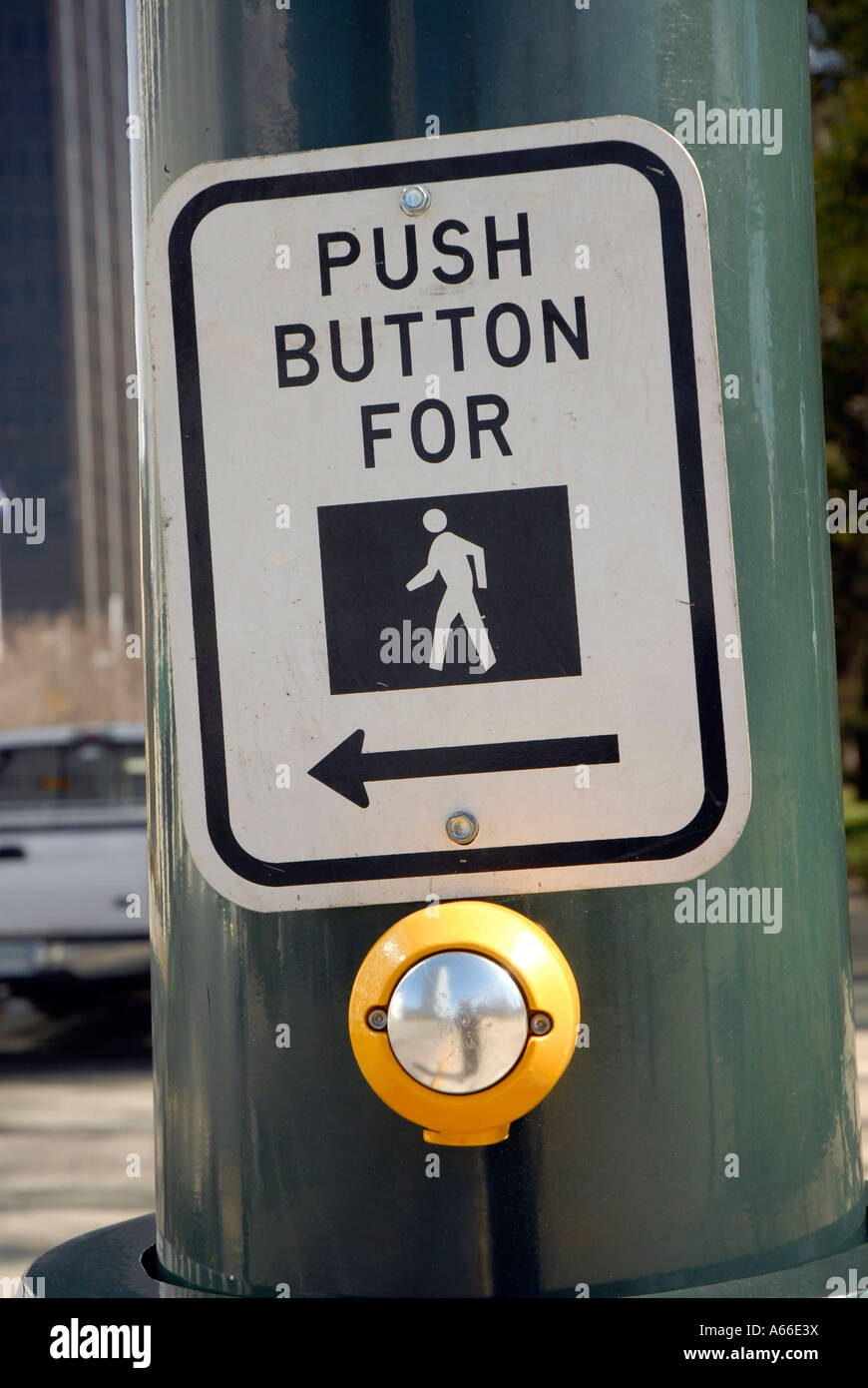 Crossing Sign Push Button Stock Photo - Alamy