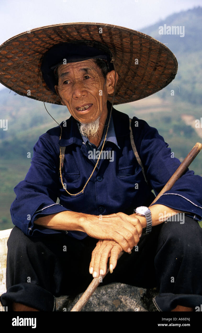 Old man with grey goatee and broad rim straw hat. Yunnan, China Stock ...