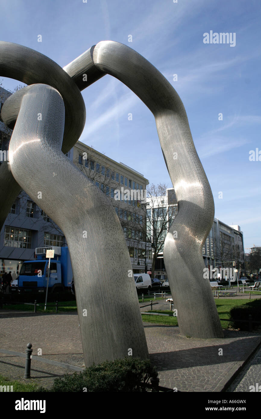 berlin sculpture berlin germany Stock Photo - Alamy