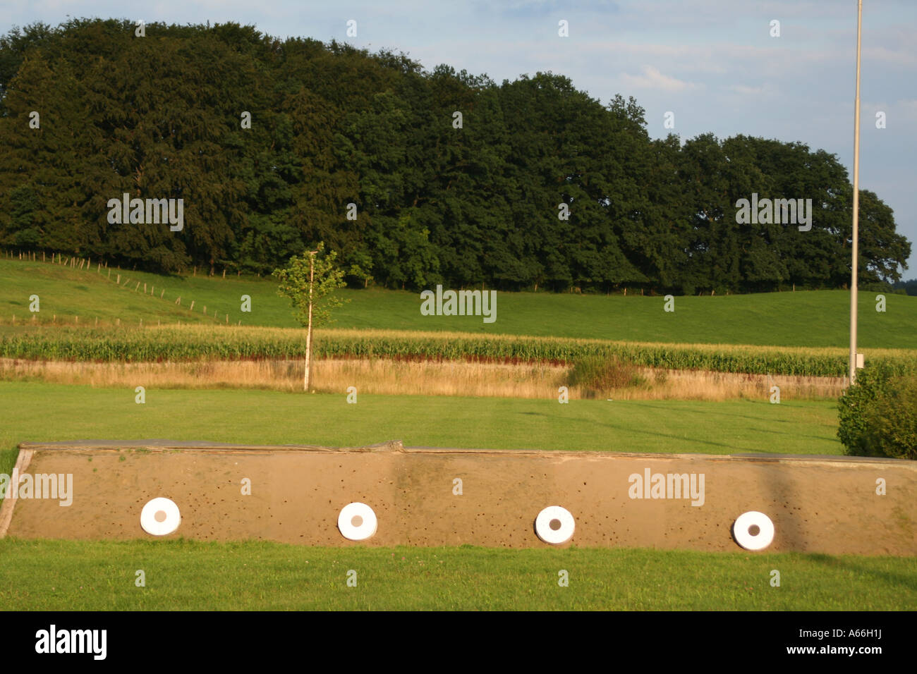 Traditional targets hi-res stock photography and images - Alamy