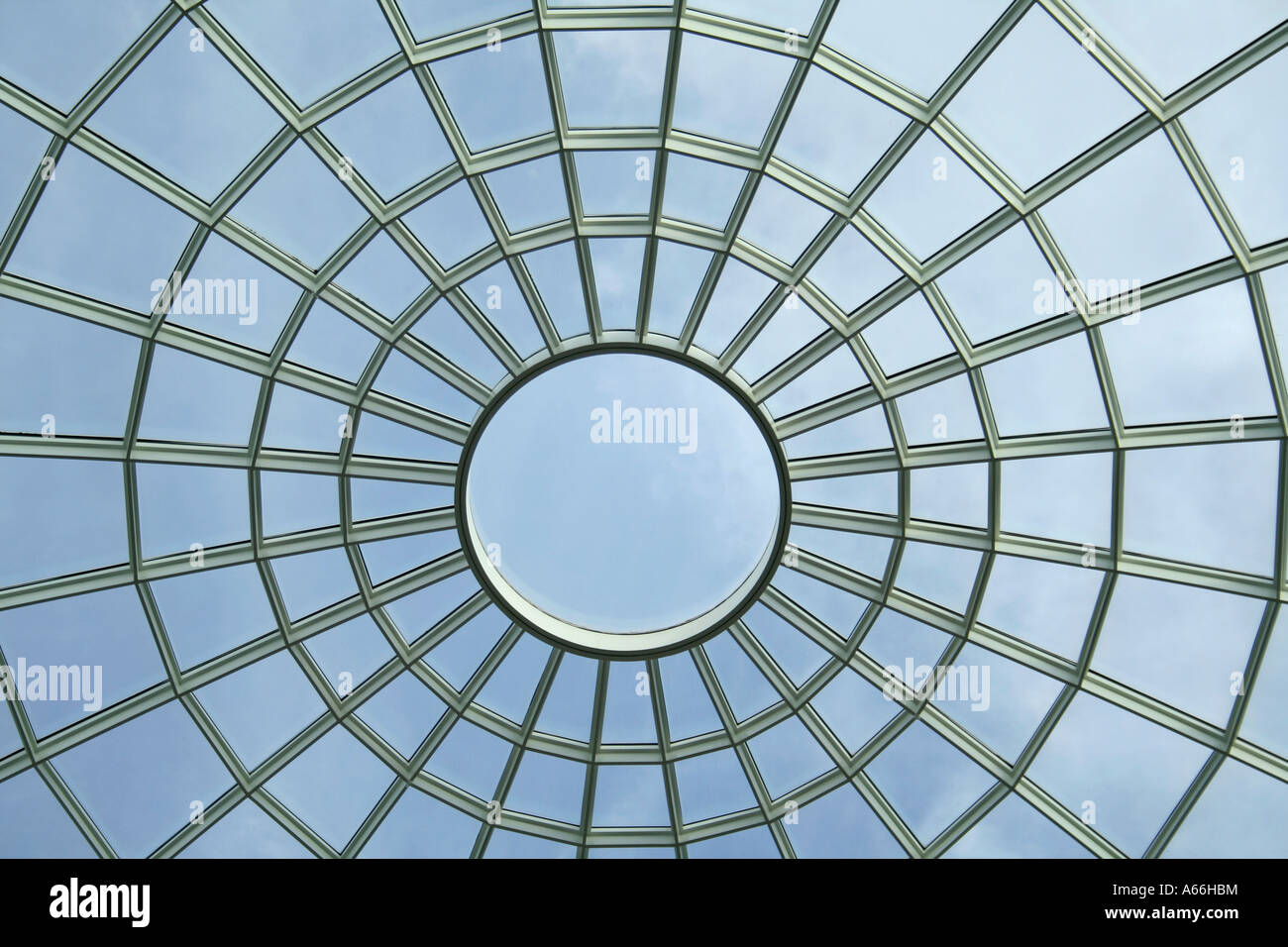 web window circle Stock Photo - Alamy