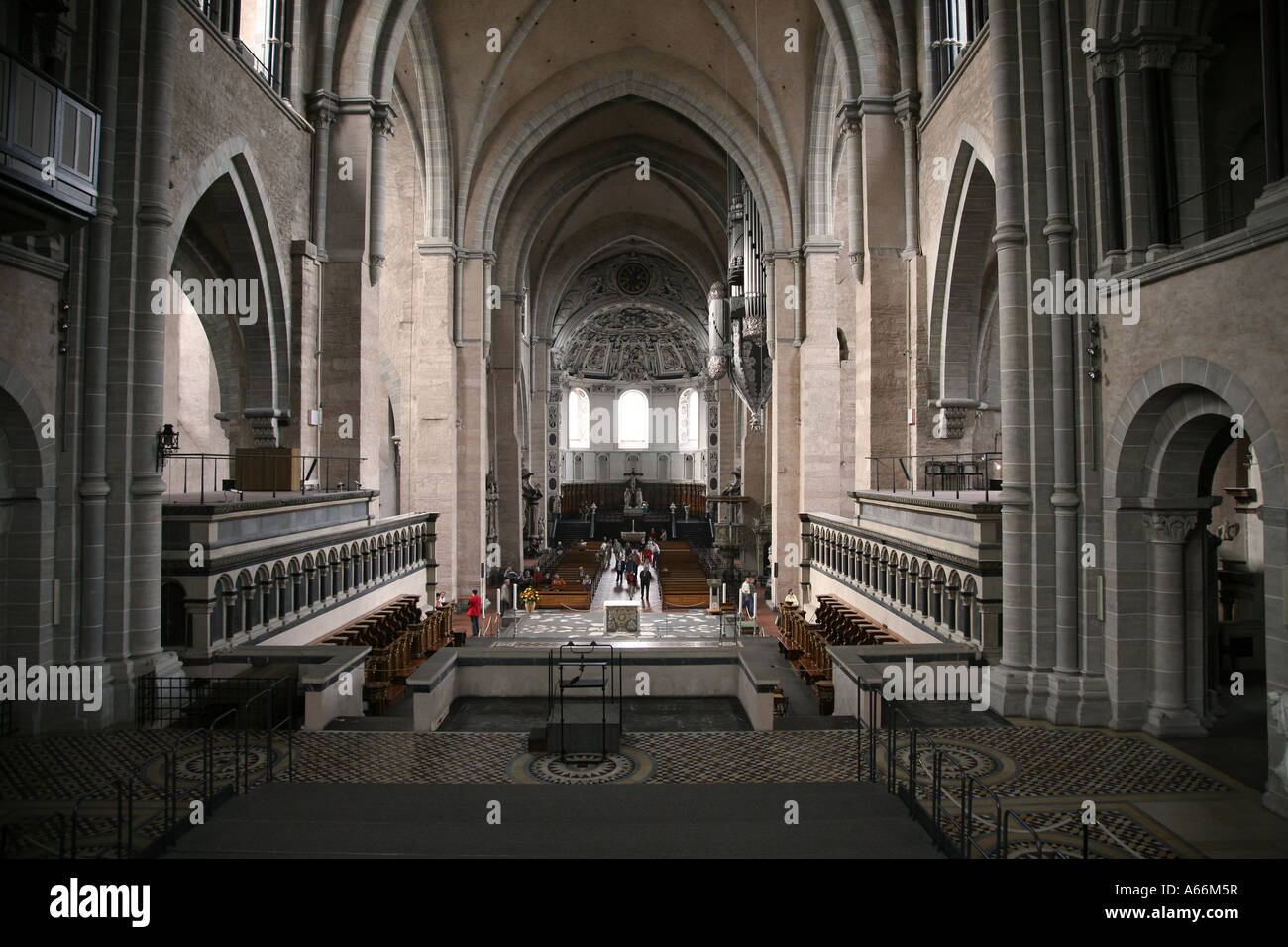 Altar in trier cathedral cathedral hi-res stock photography and images ...
