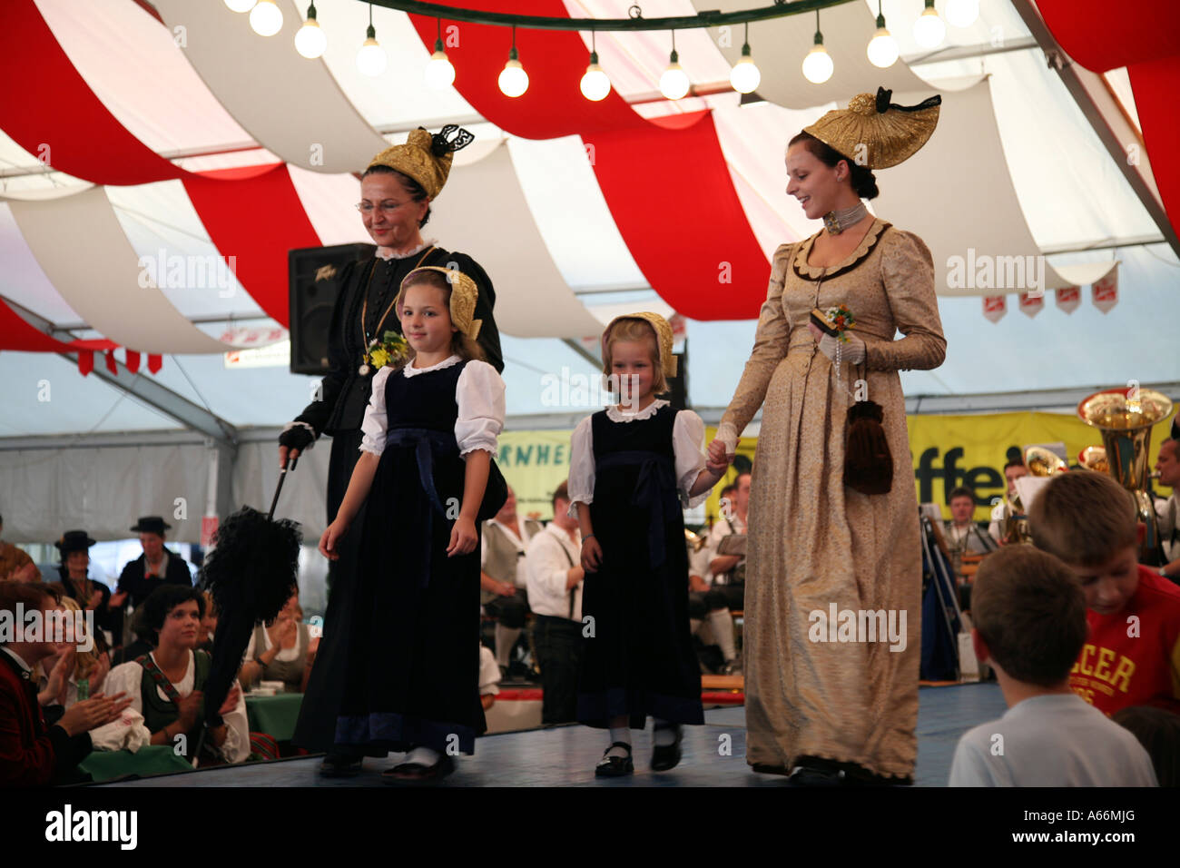 Traditional Austrian fashion show in Salzburg Austrian Country Fashion ...