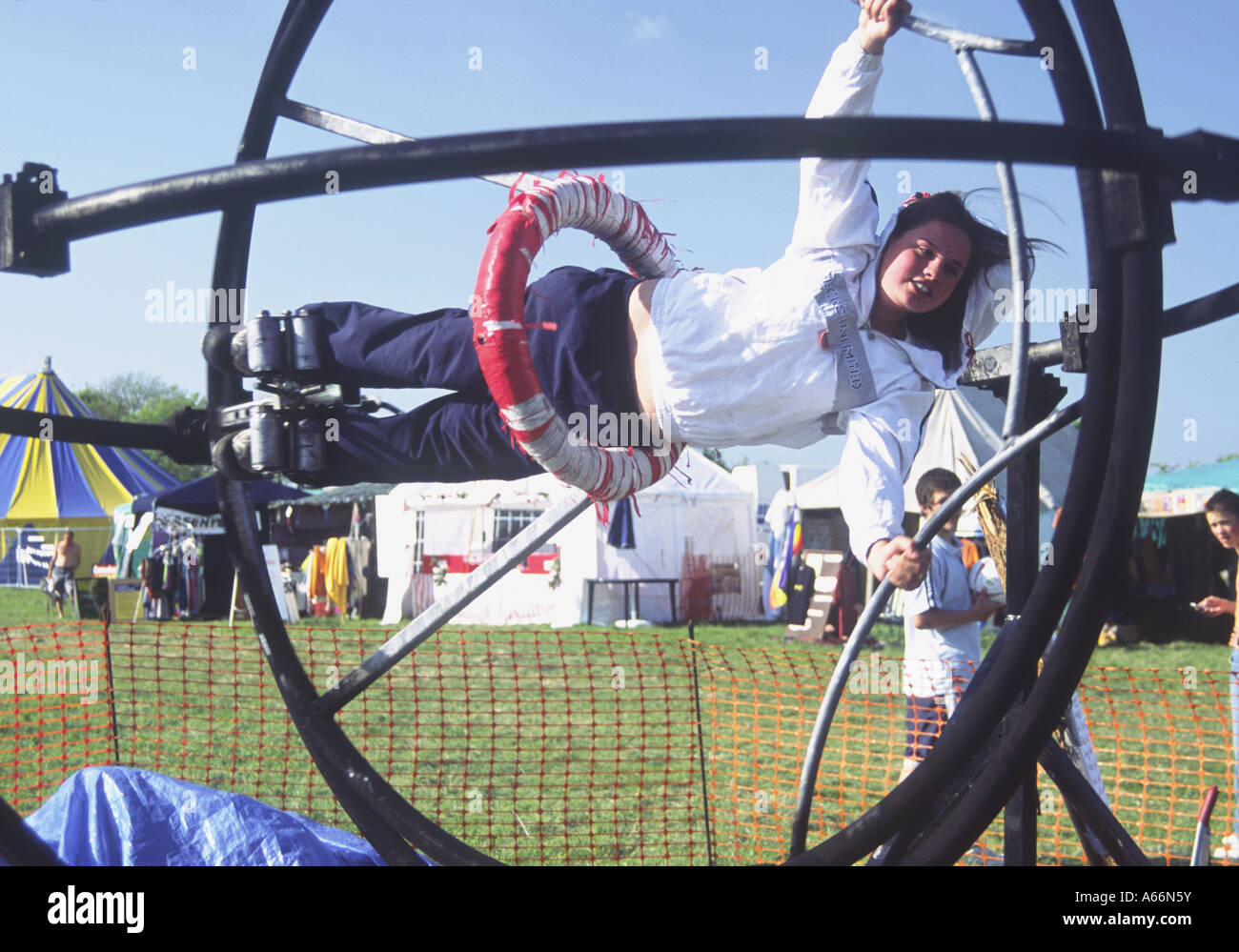 Human gyroscope - taiapetro