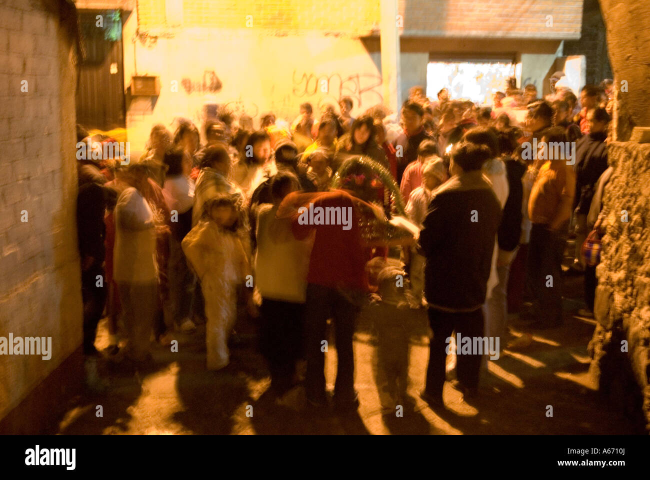 breaking the pinata - christmas game at night - mexico city Stock Photo ...
