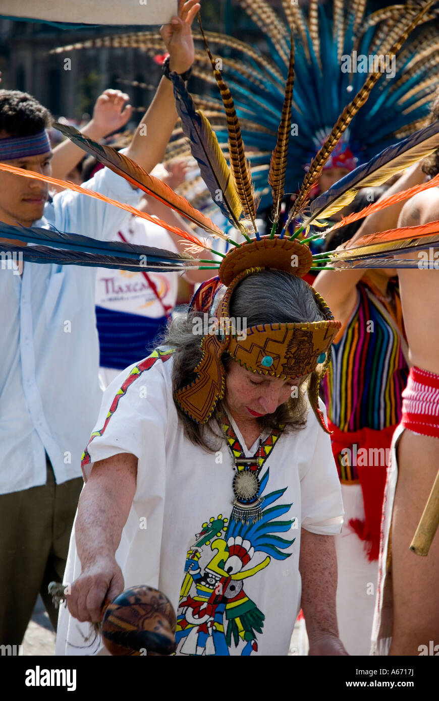 Aztec perform in the Plaza de la Constitucion - Mexico City Stock Photo ...