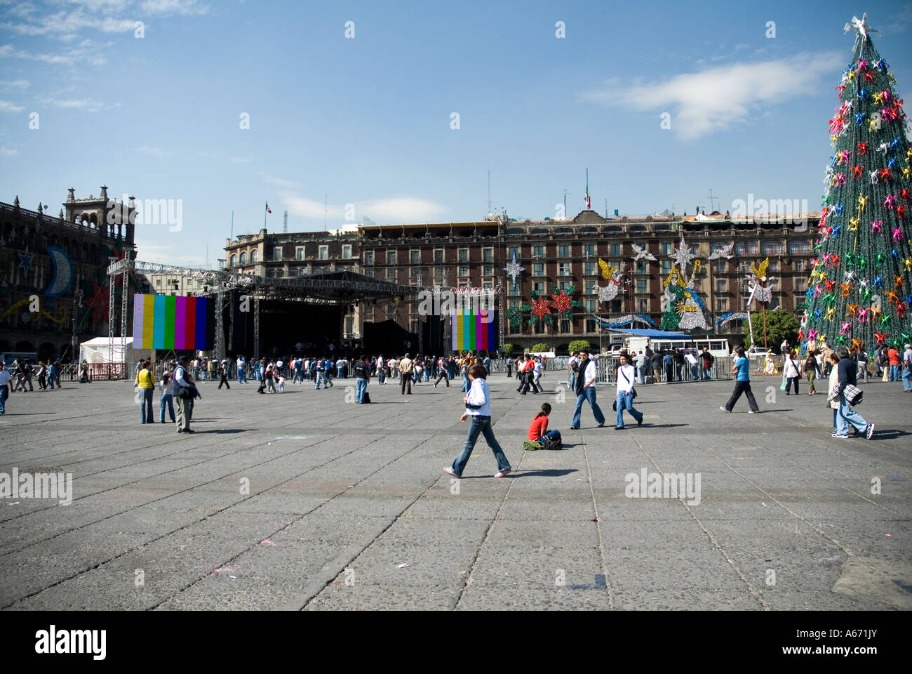 mexico city square - Plaza de la Constitucion Stock Photo - Alamy