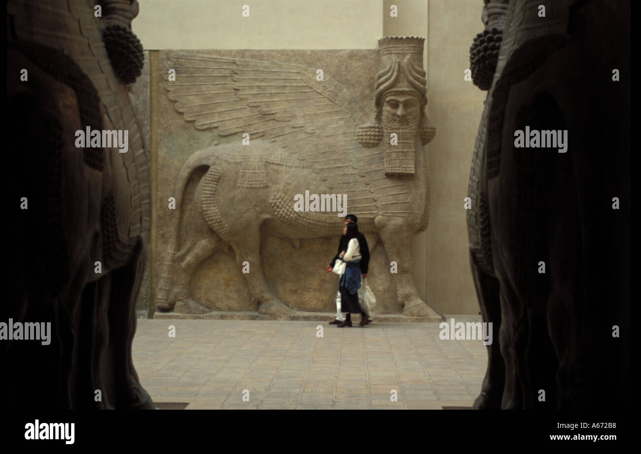 Babylonian lion in Louvre Stock Photo - Alamy