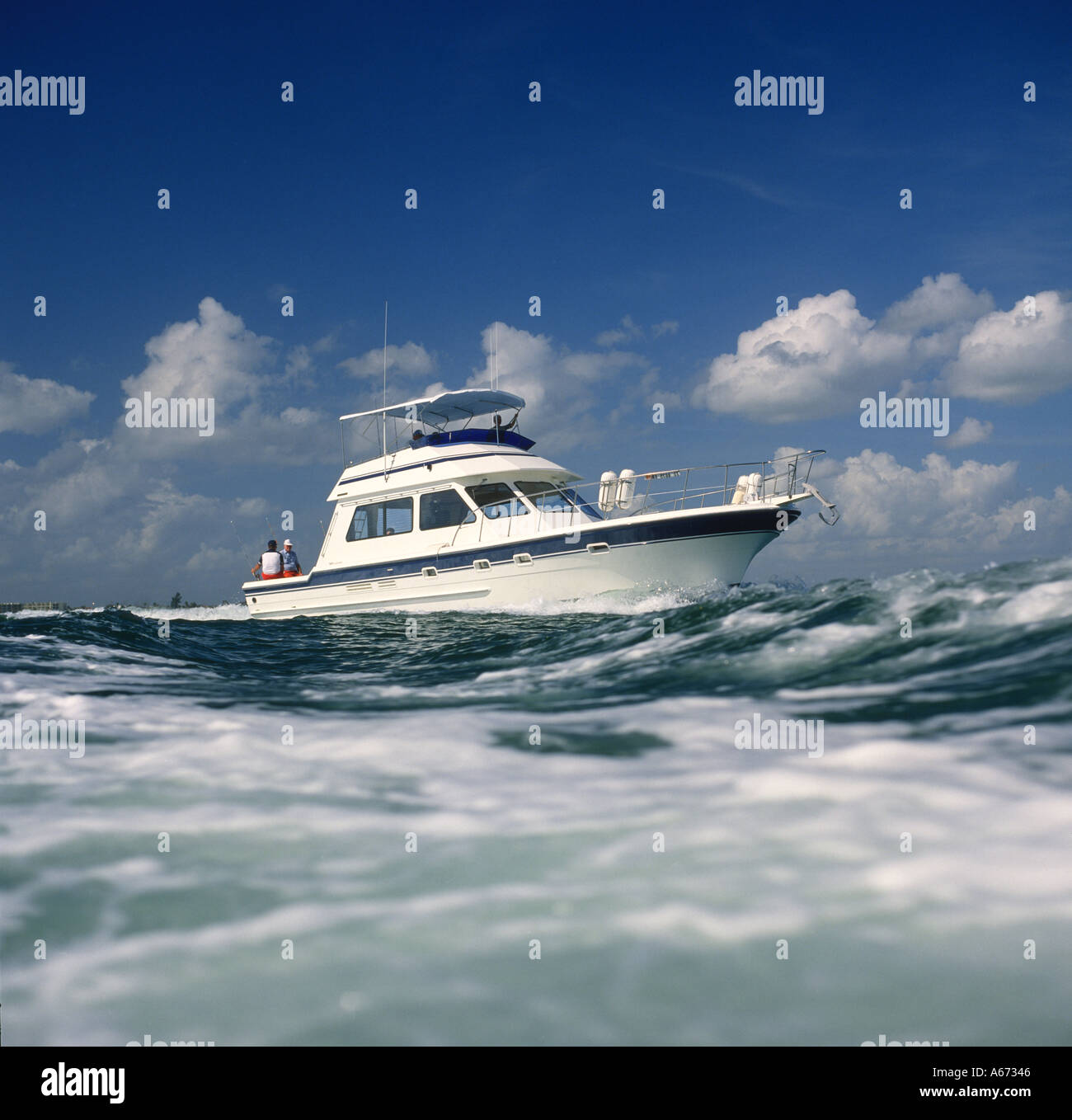 power yacht in Gulf of Mexico Stock Photo - Alamy