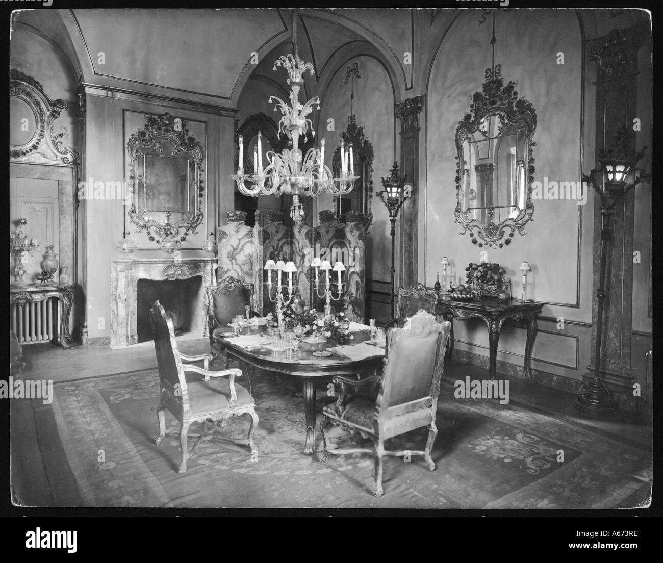Italian interiors Black and White Stock Photos & Images - Alamy