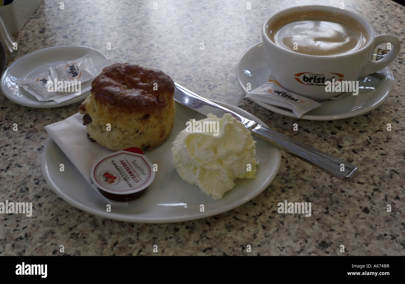 Cup coffee scone hi-res stock photography and images - Alamy