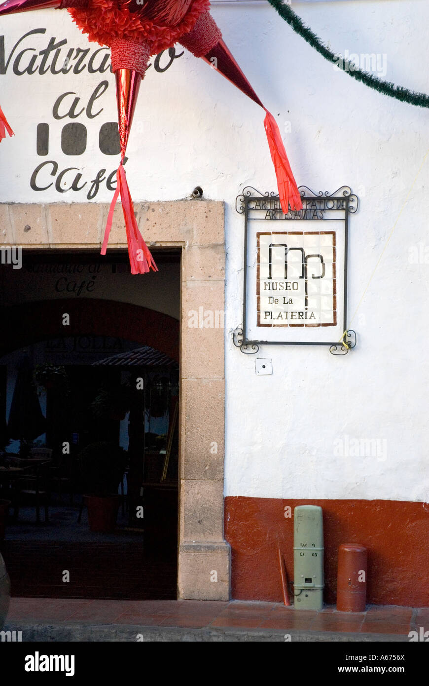 plaza borda - silver museum - main square of taxco - mexico Stock Photo ...