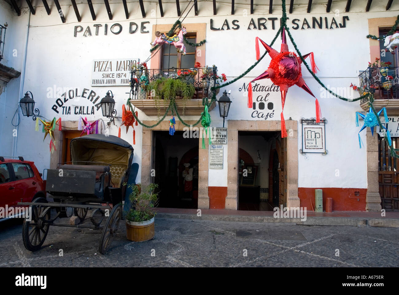 plaza borda - silver museum - main square of taxco - mexico Stock Photo ...