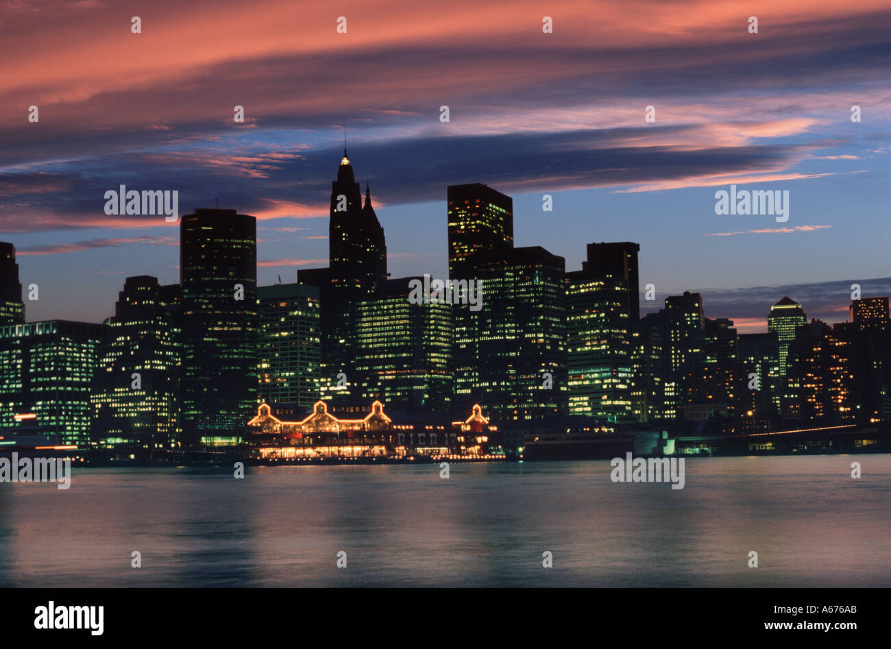 On location in manhattan new york city hi-res stock photography and ...