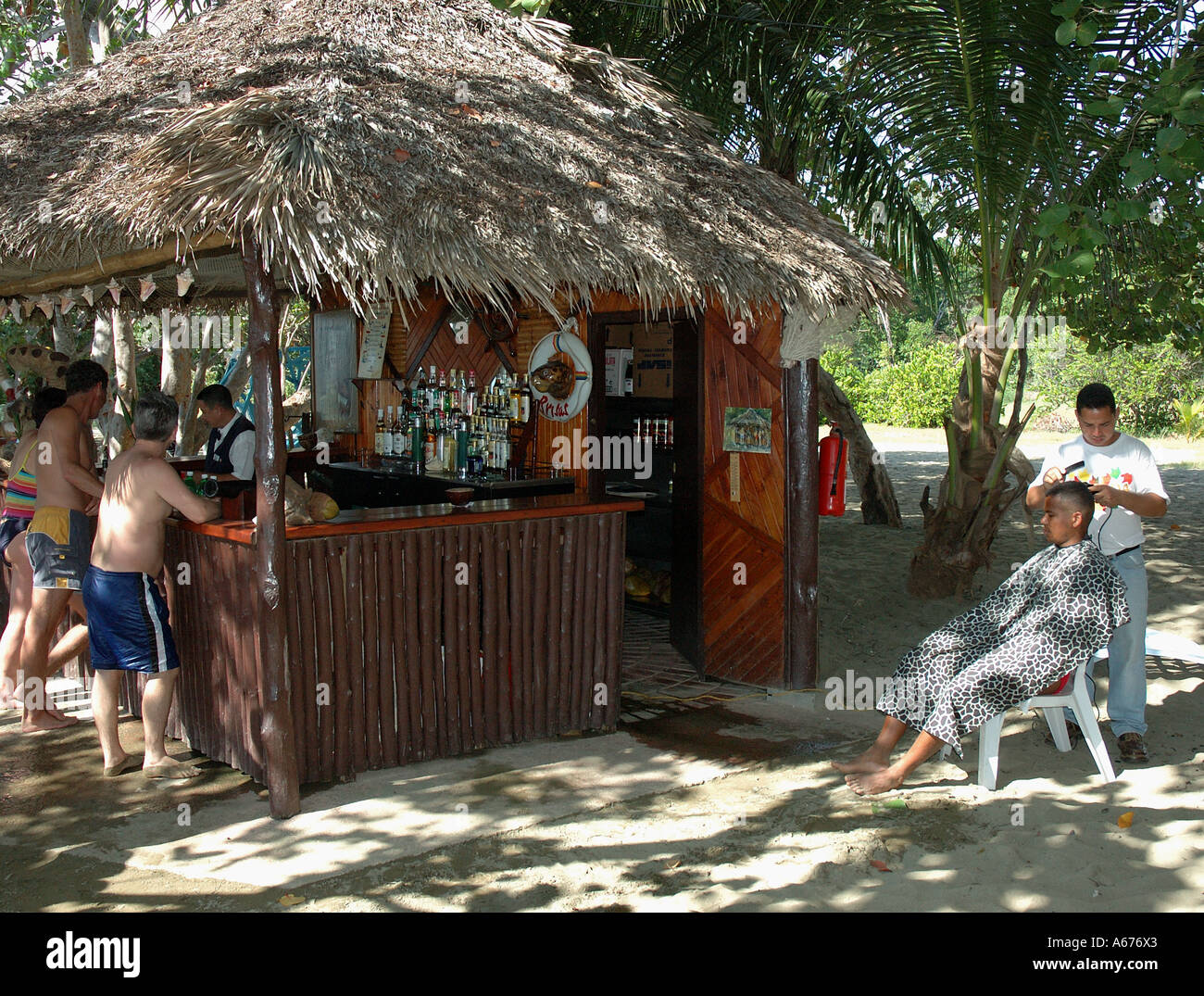BEACH BAR IN CUBA Stock Photo - Alamy