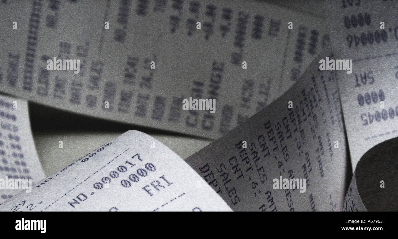 Receipt roll spend bill hi-res stock photography and images - Alamy