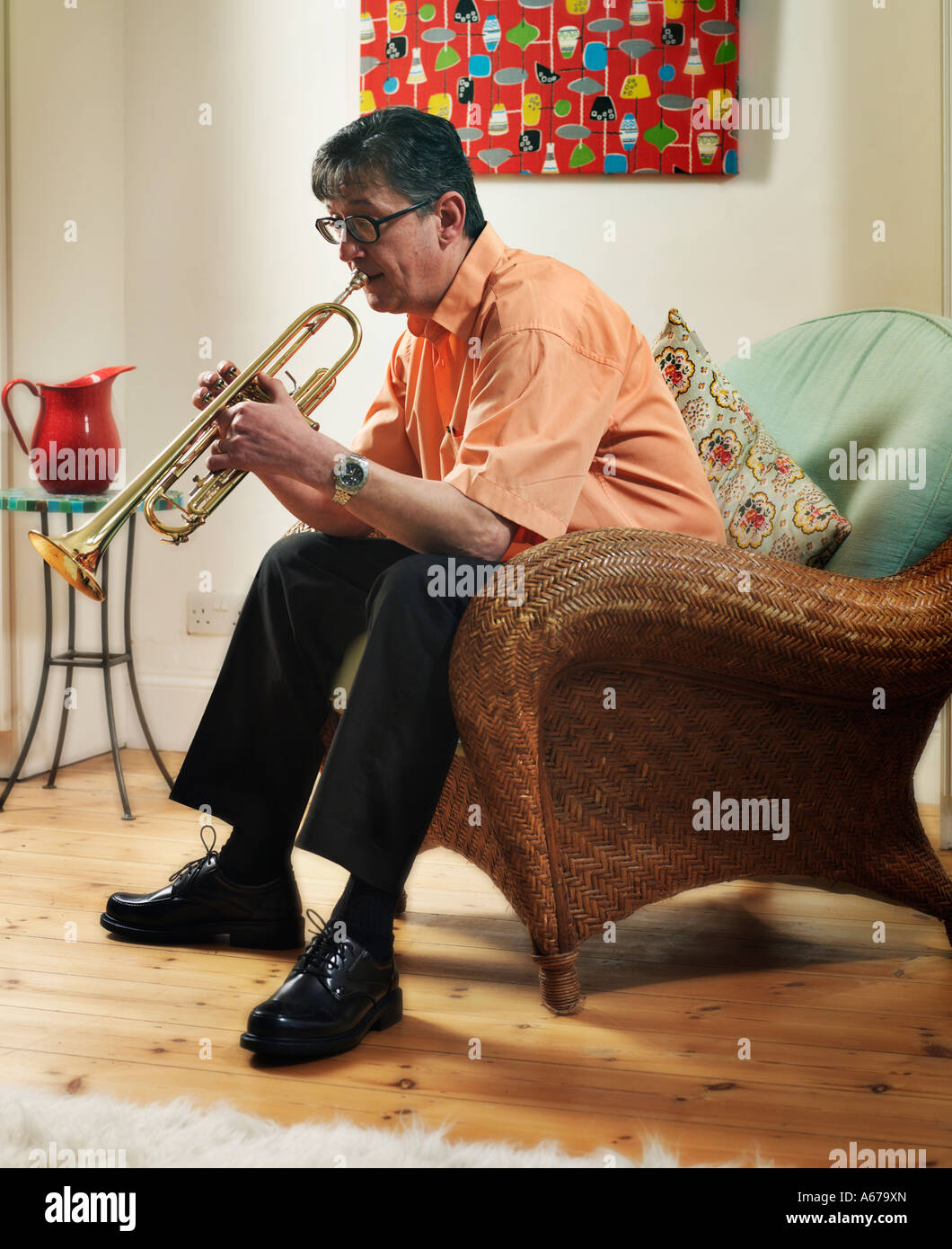 man playing trumpet Stock Photo - Alamy