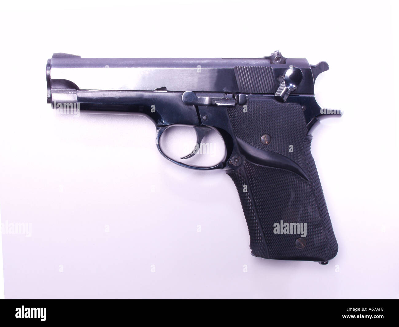 Handgun violence hi-res stock photography and images - Alamy