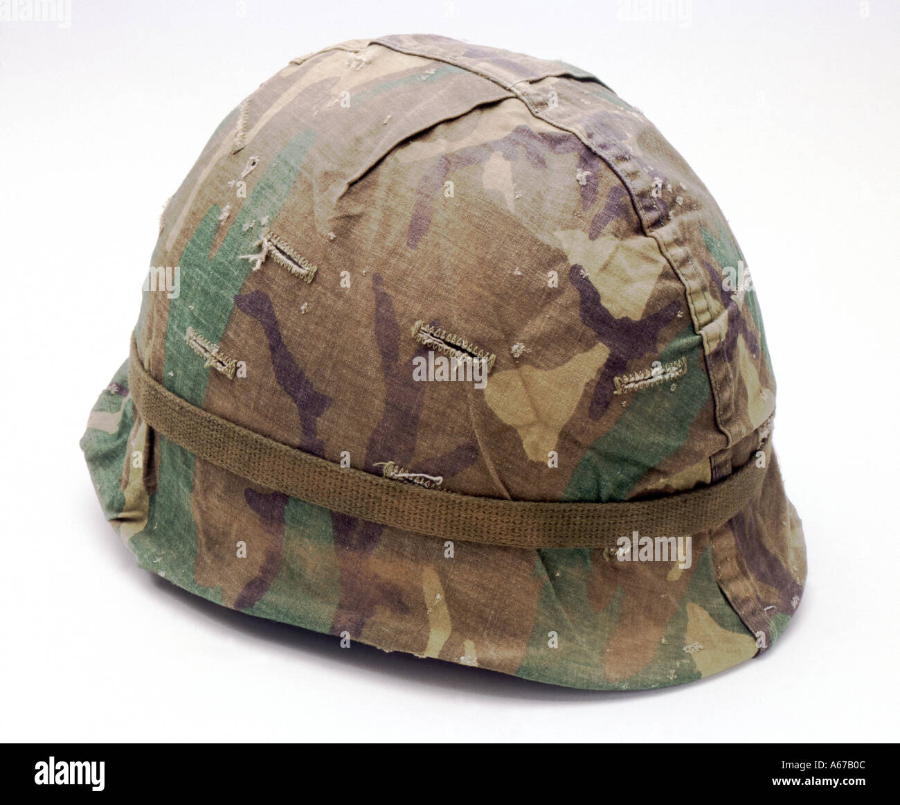 Us army helmet world war ii hi-res stock photography and images - Alamy