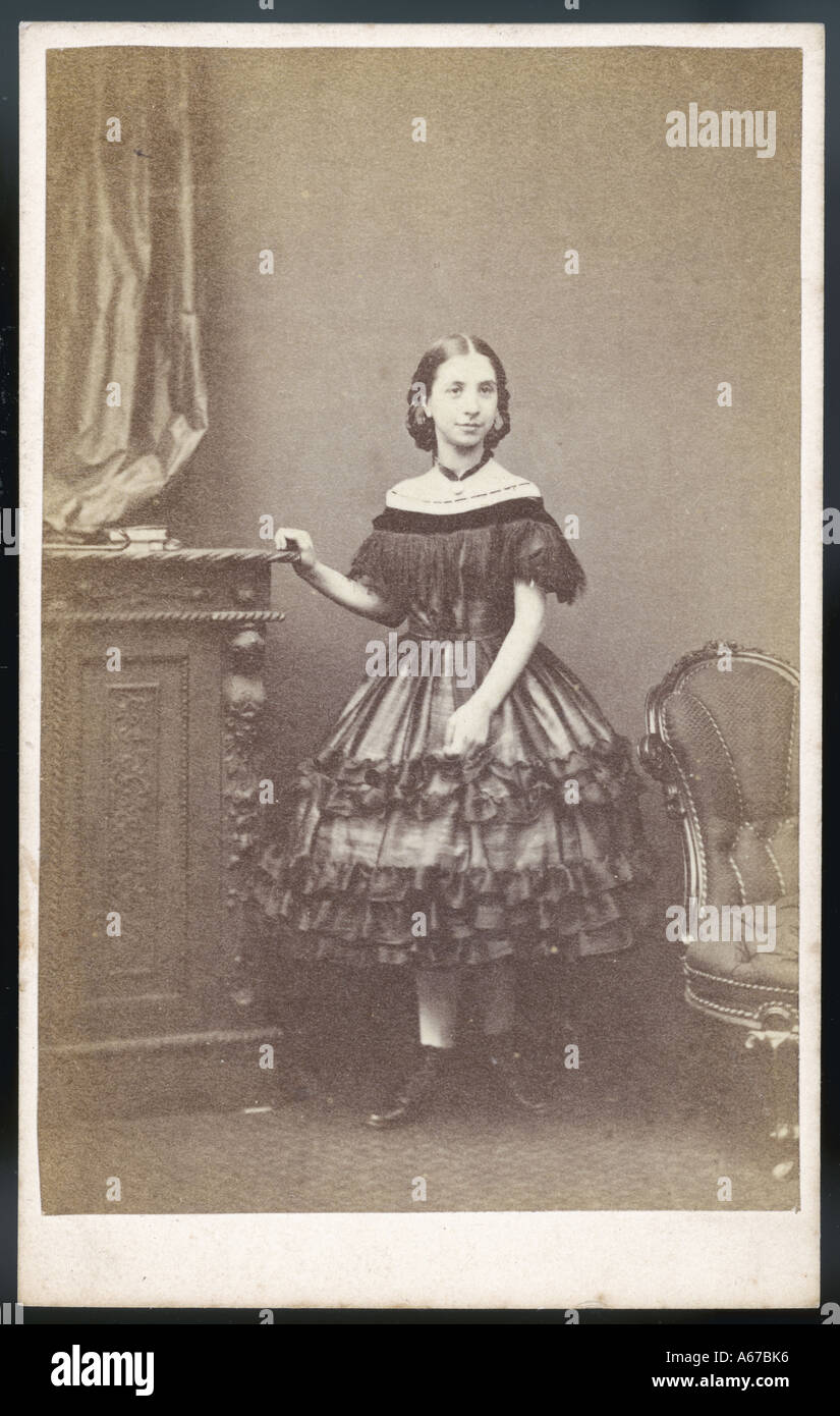 Very low bodice hi-res stock photography and images - Alamy